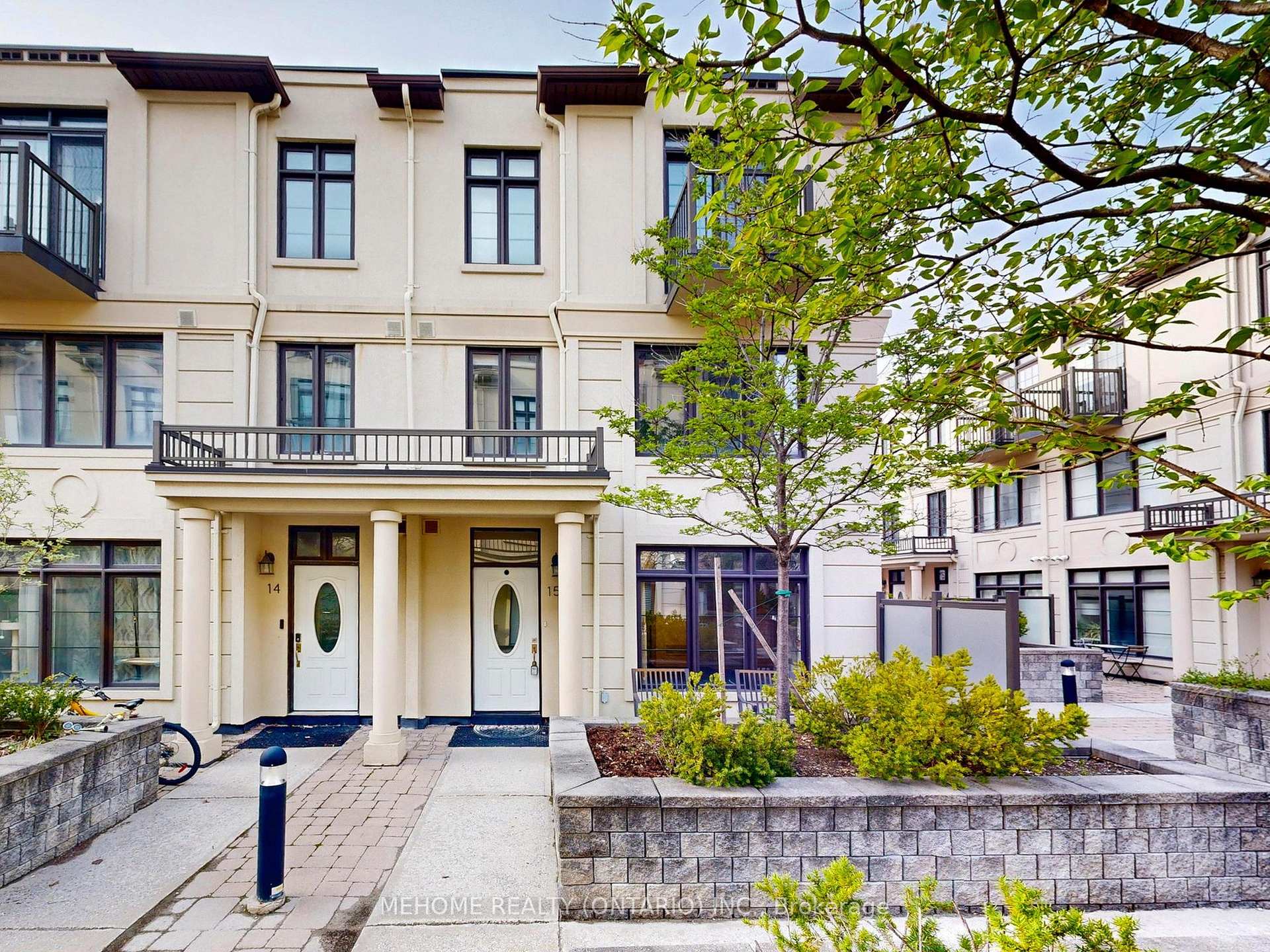 15 - 7 Brighton Place, Vaughan, ON L4J 0H1