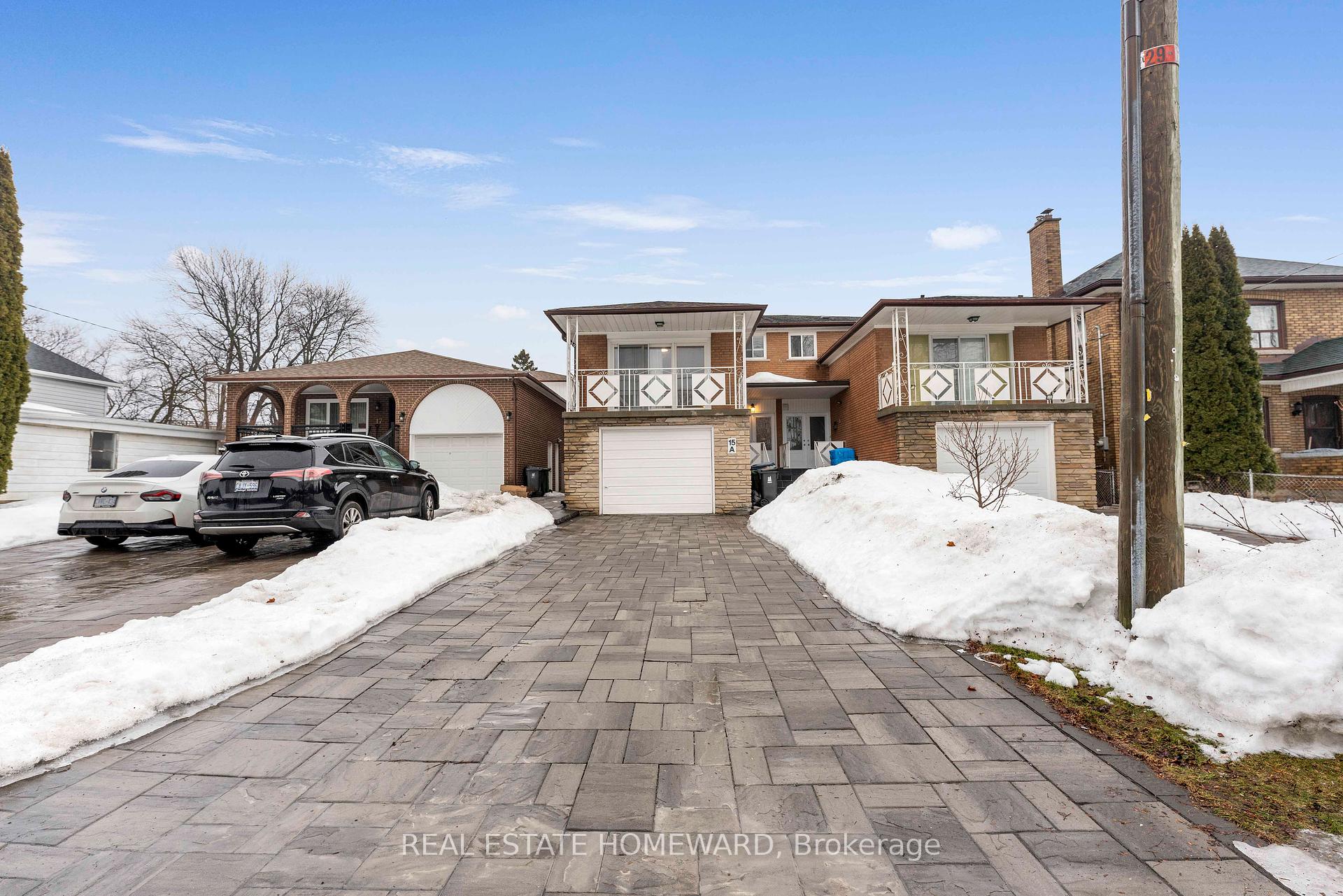 15A Davidson Avenue, Toronto, ON M1K 1C2
