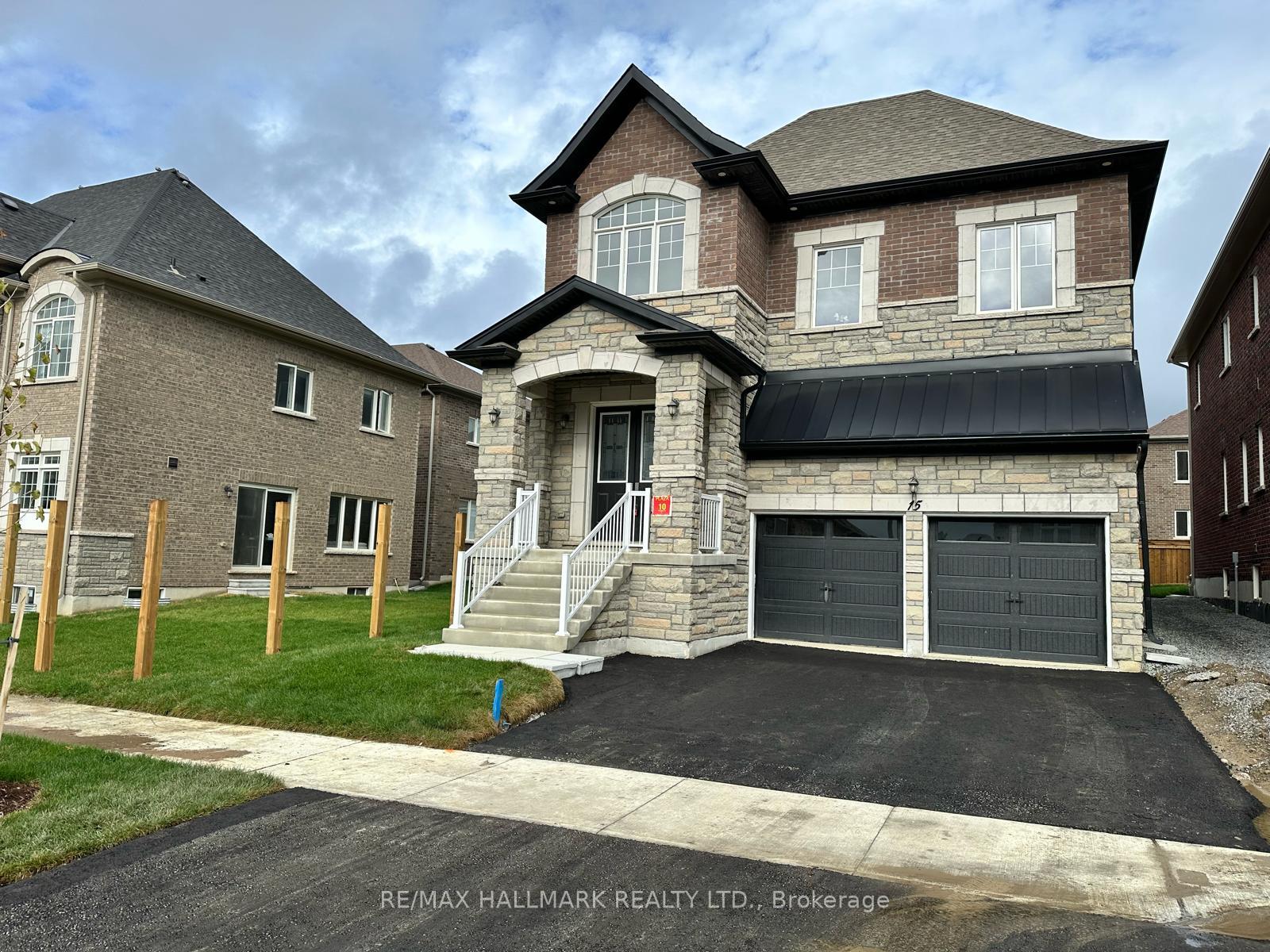 15 Aida Place N, Richmond Hill, ON L4E 2Y5
