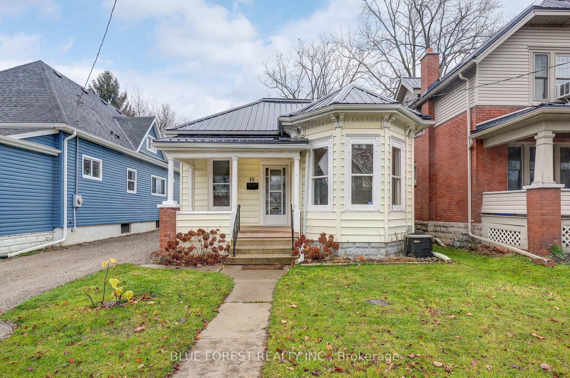 15 Alma Street, St. Thomas, ON N5P 3A7