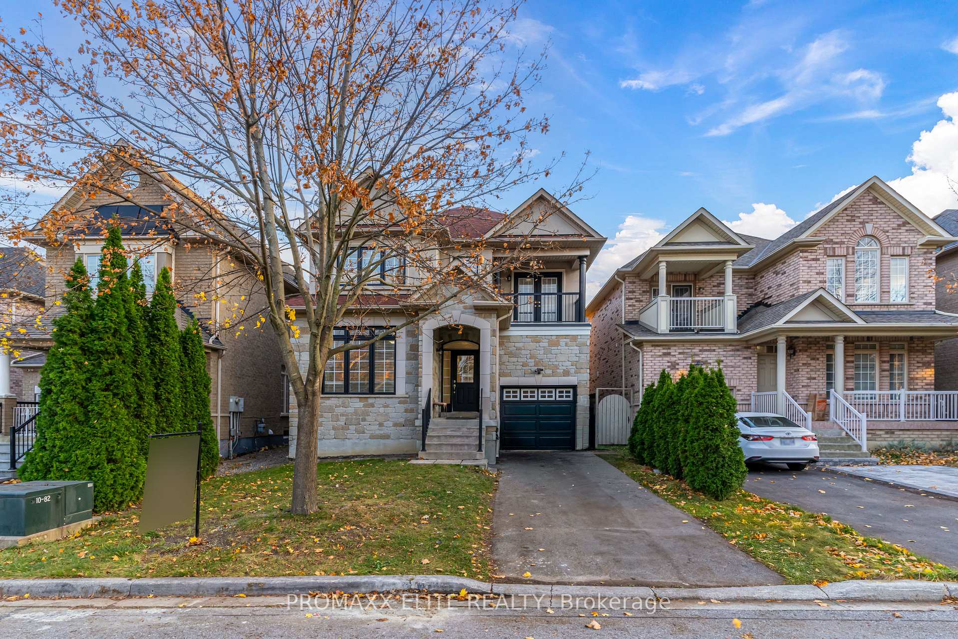 15 Chardonnay Drive, Vaughan, ON L4J 8R8