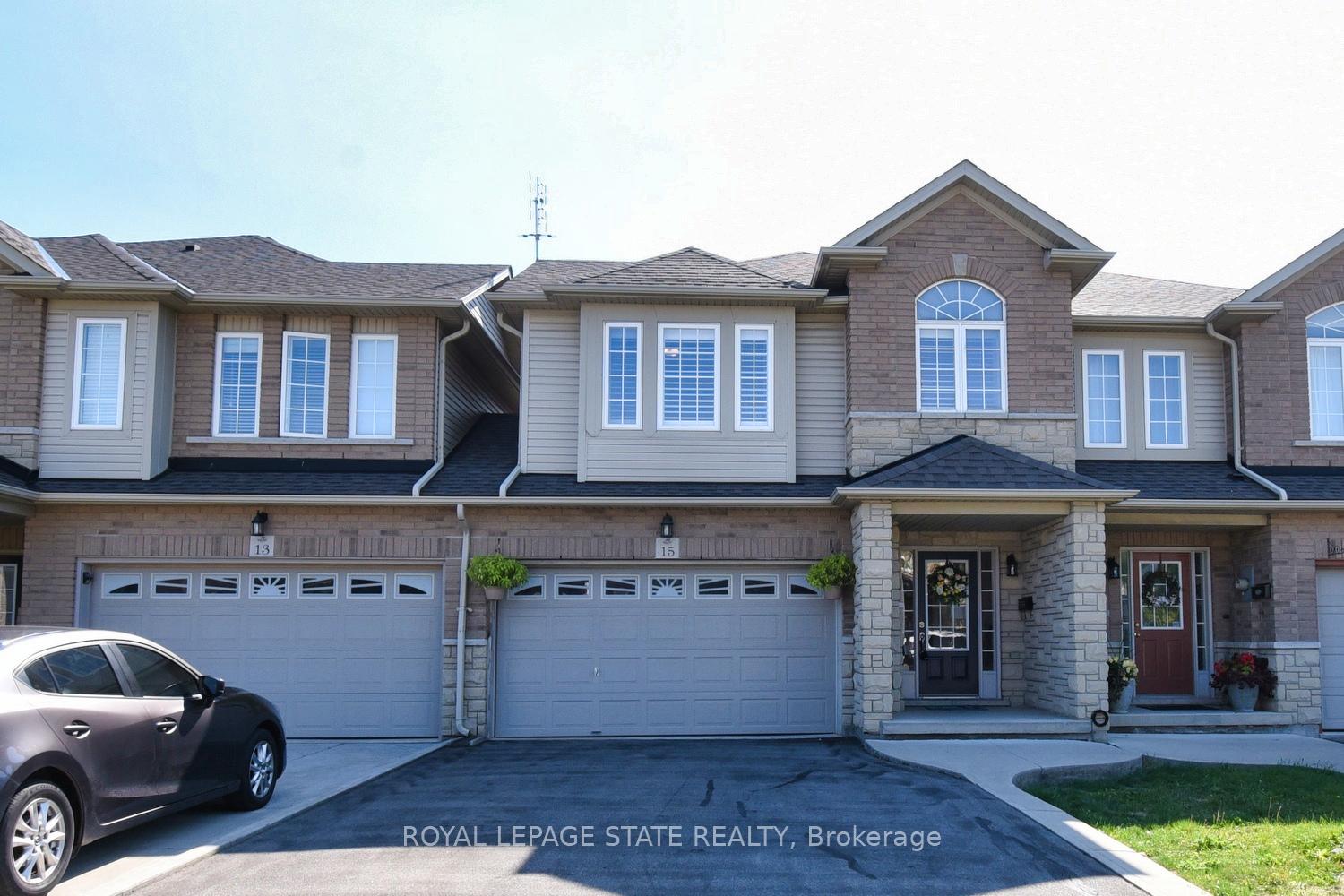 15 Clement Drive, Hamilton, ON L8S 0A8