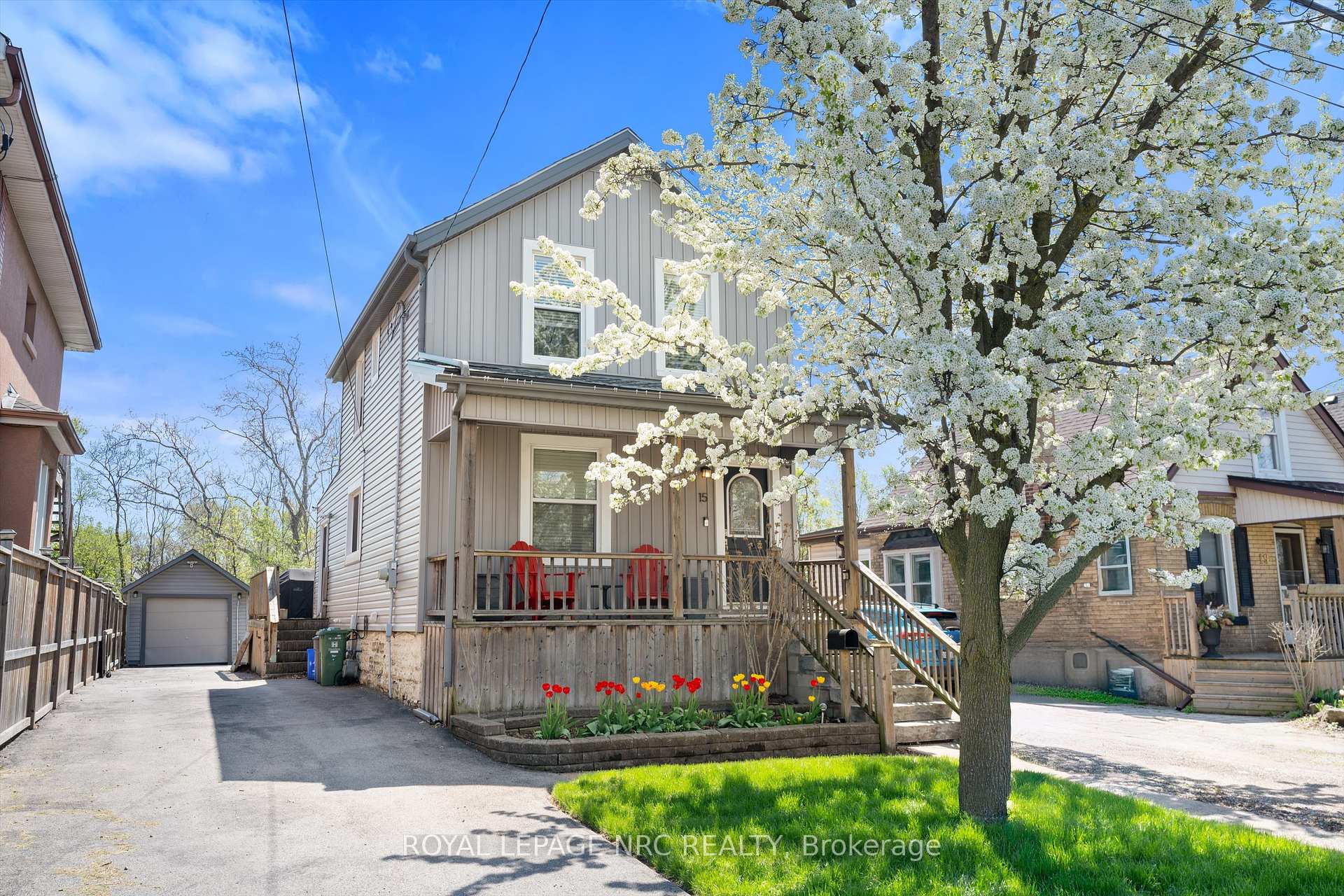 15 East 24th Street, Hamilton, ON L8V 2X8