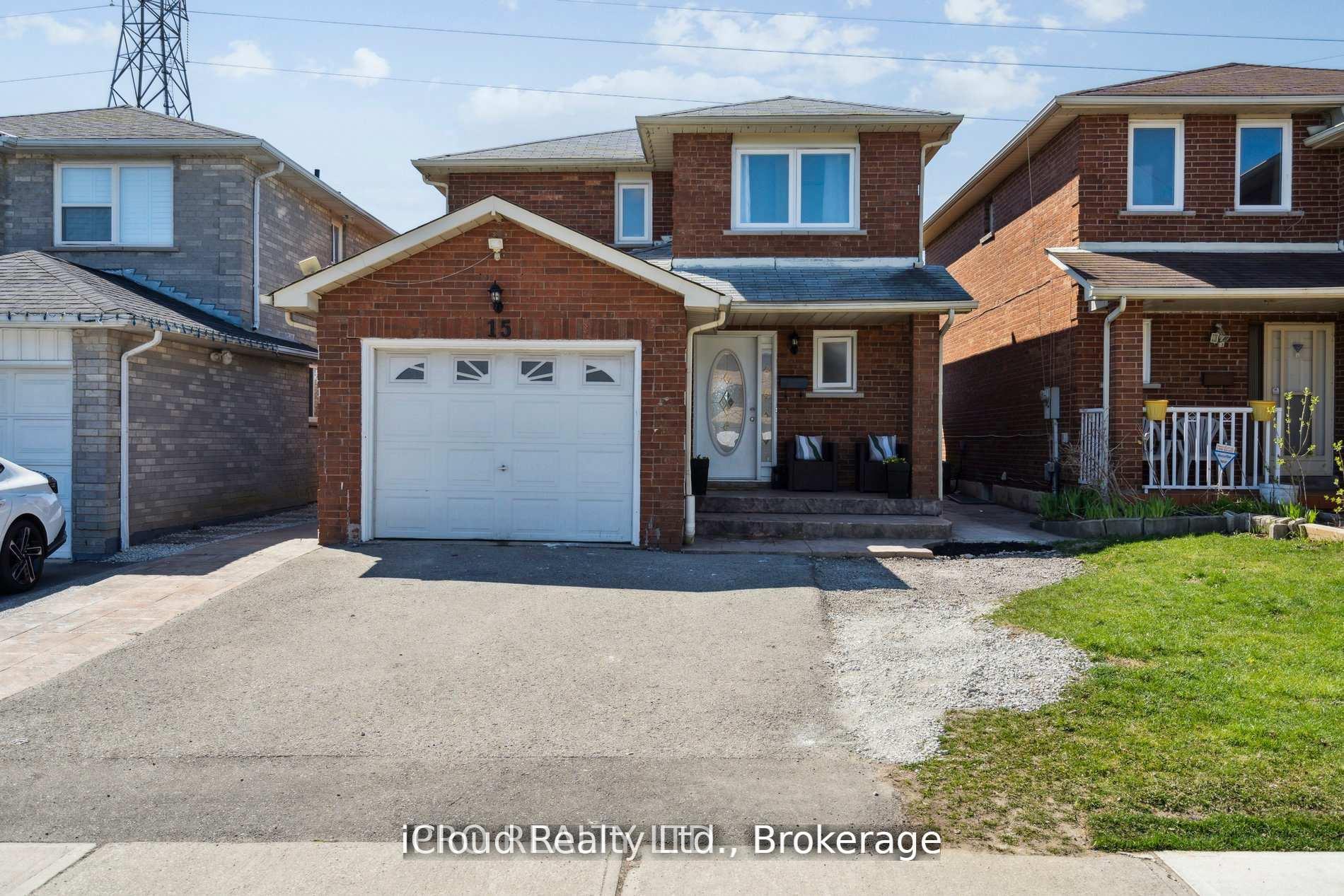 15 Fallen Oak Court, Brampton, ON L6Y 3T6