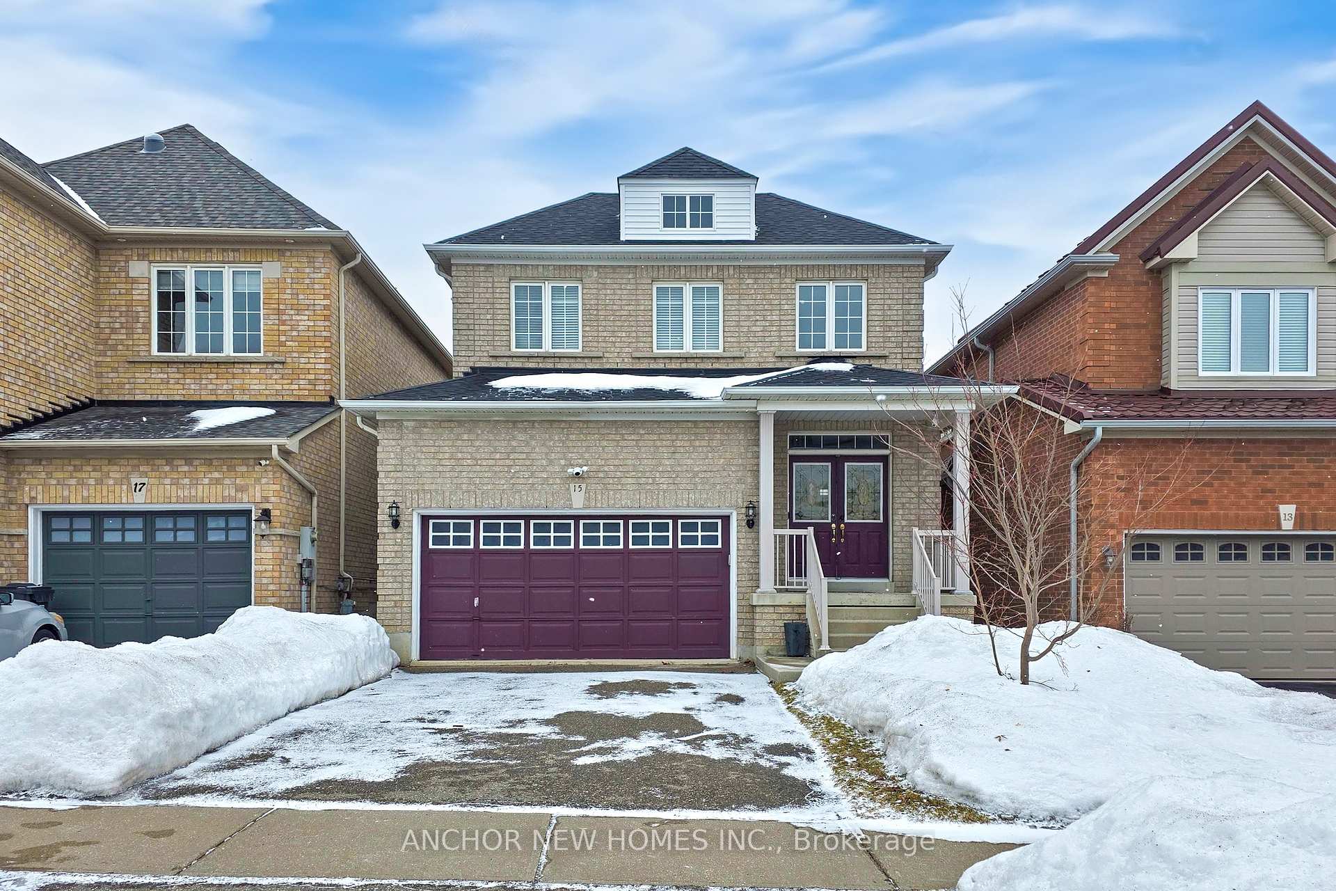 15 New Hampshire Court, Brampton, ON L6S 0B9