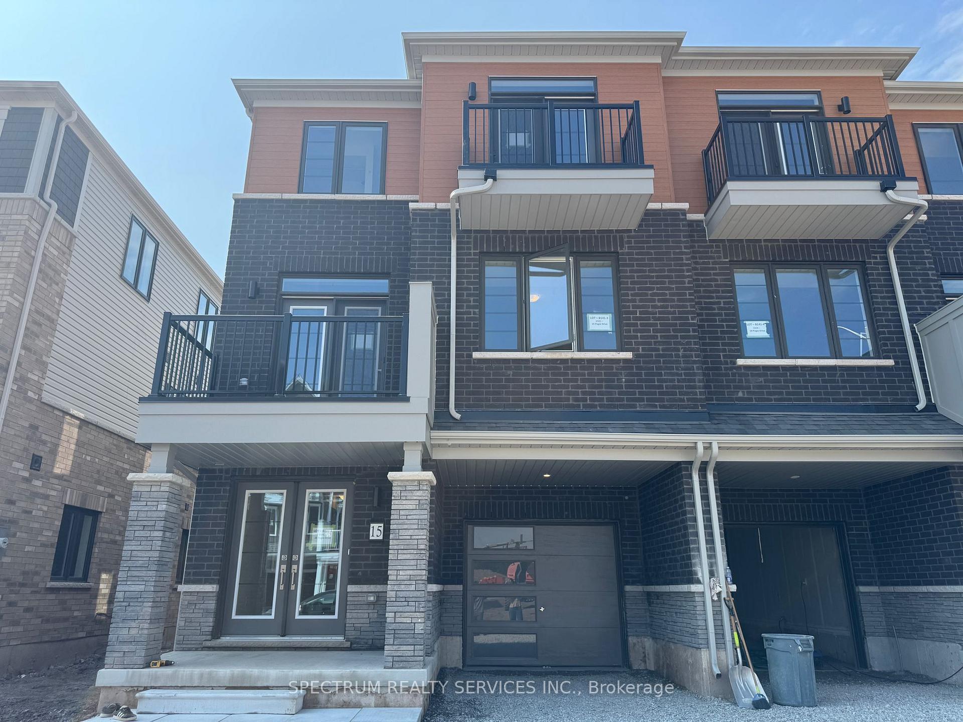 15 Pogie Drive, Welland, ON L3B 0P2