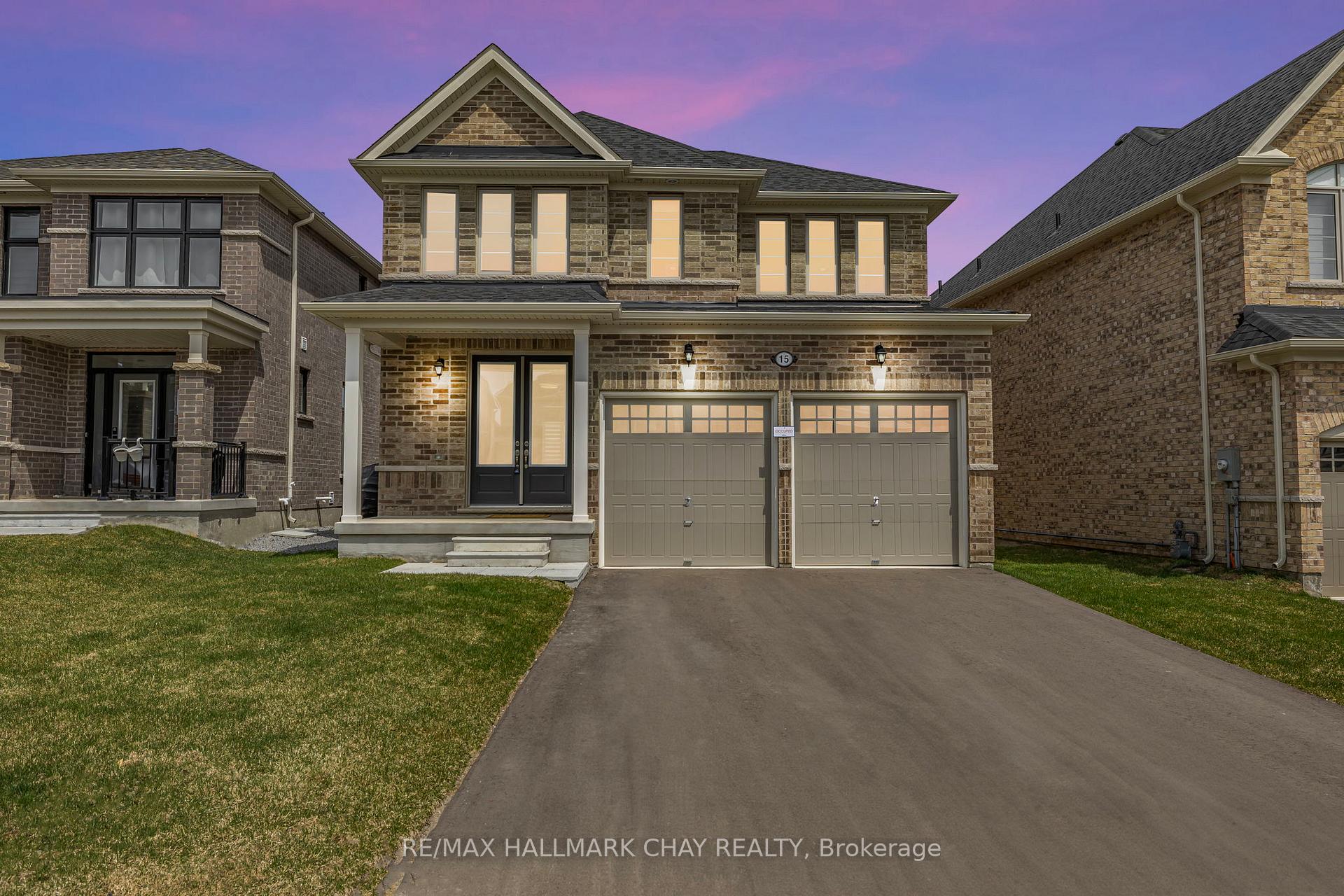 15 Sam Battaglia Crescent, Georgina, ON L0E 1R0