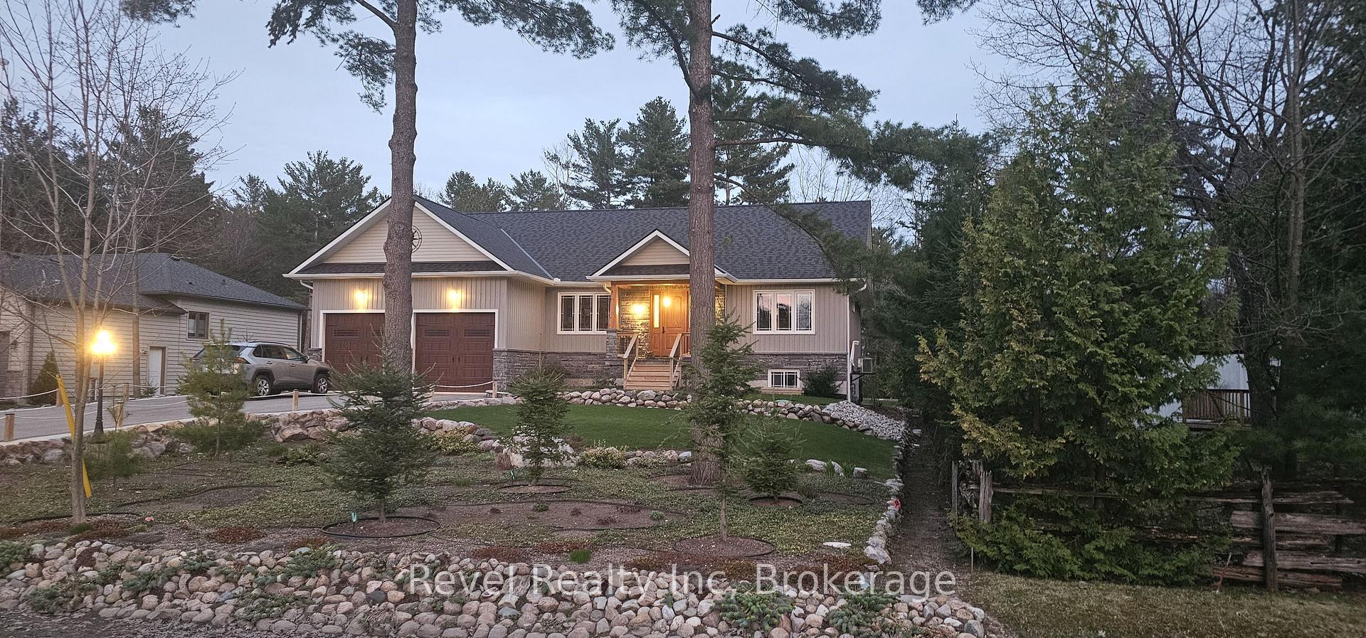 15 Stoney Road, Tiny, ON L9M 0H2