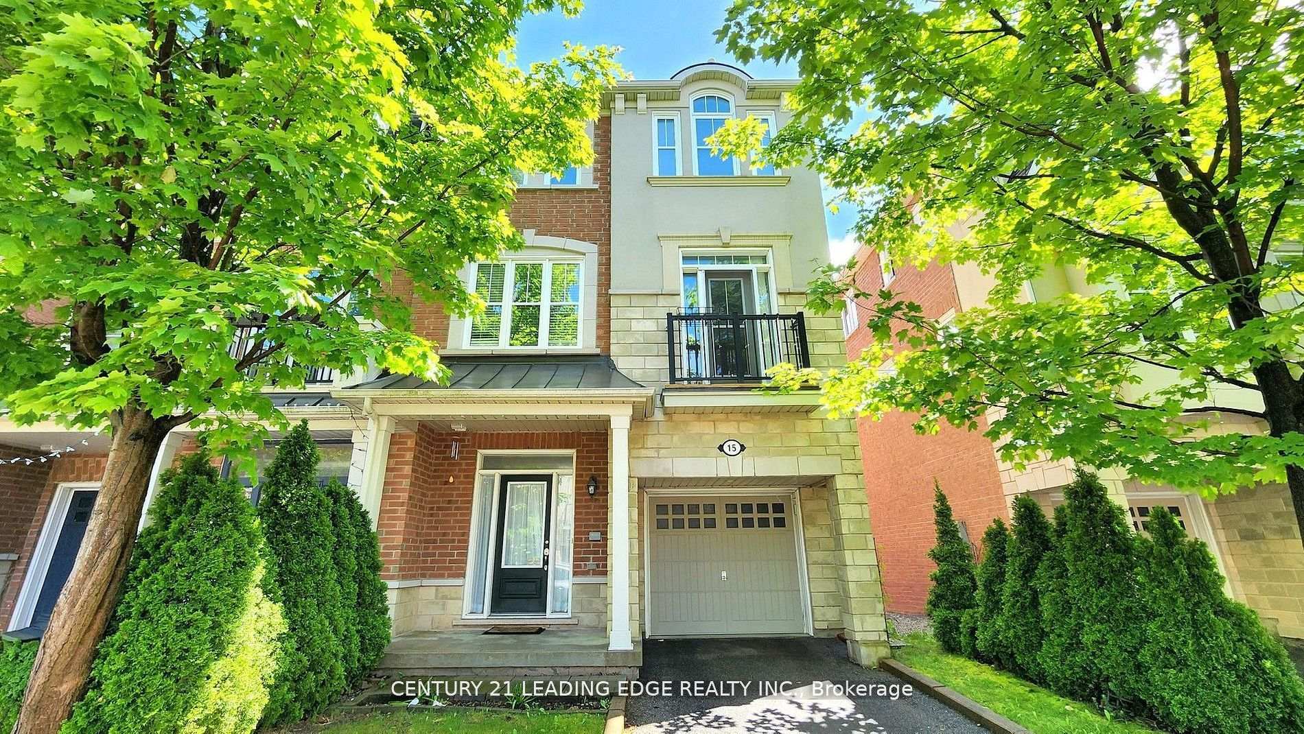 15 Yates Avenue, Toronto, ON M1L 0C7