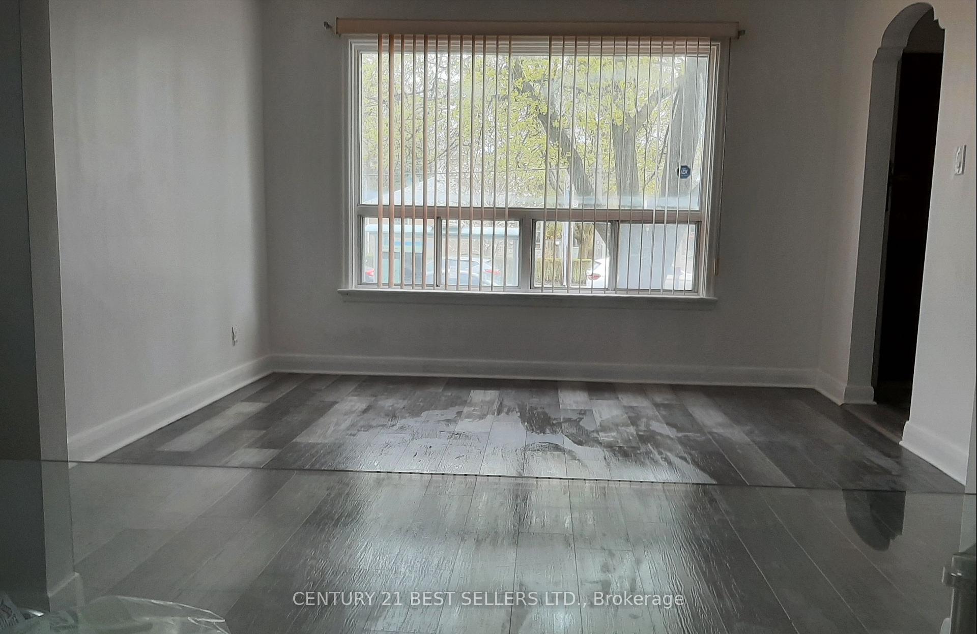 150 Ellesmere Road, Toronto, ON M1R 4C6