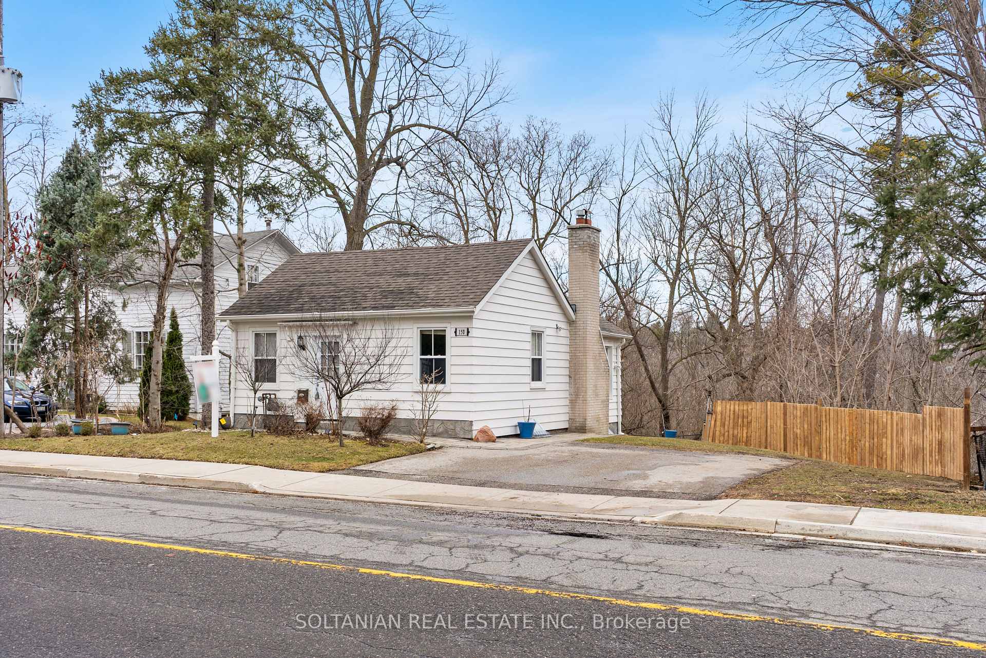 150 John Street, Markham, ON L3T 1Y7