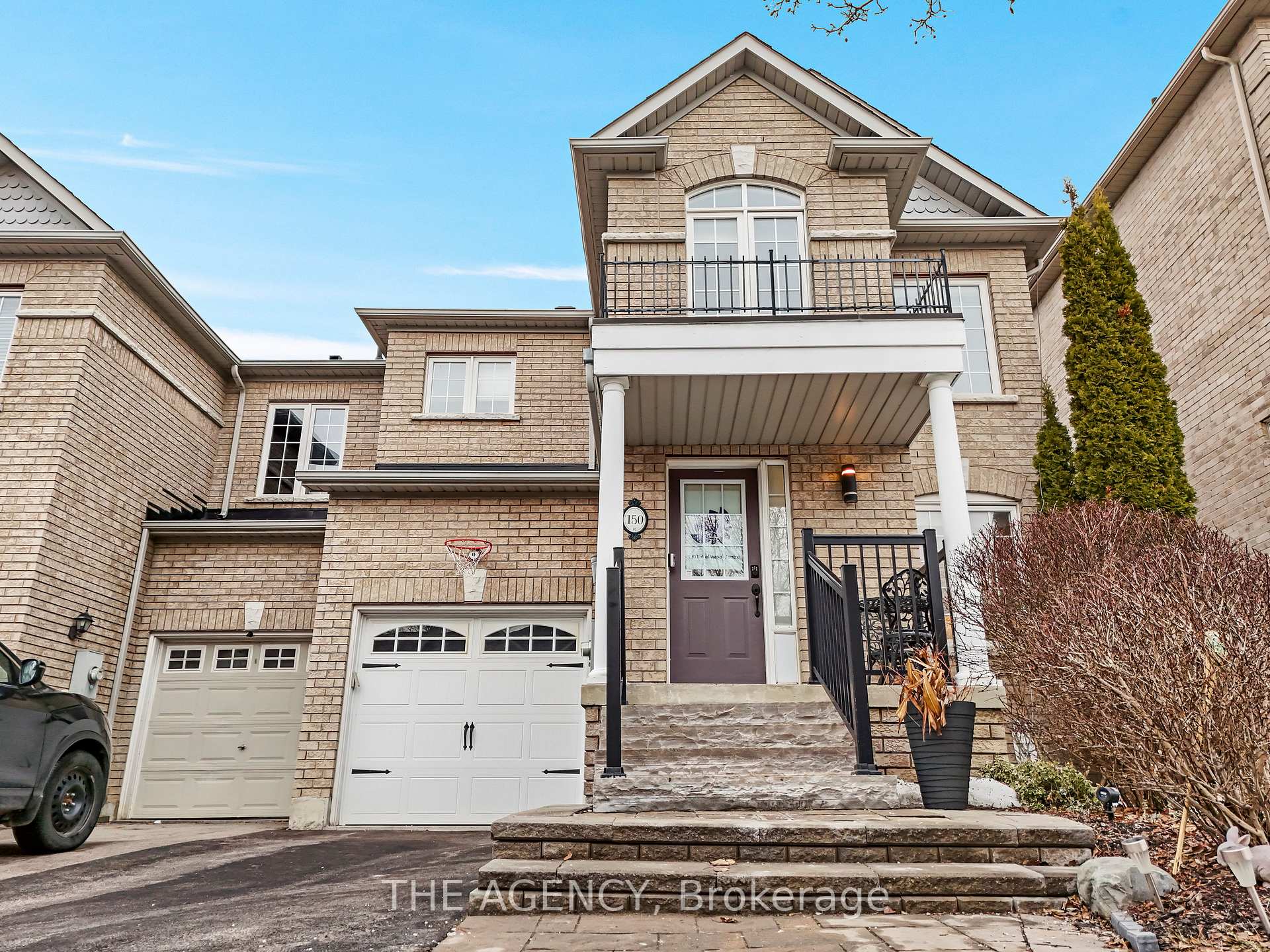 150 Matthew Boyd Crescent, Newmarket, ON L3X 3C6