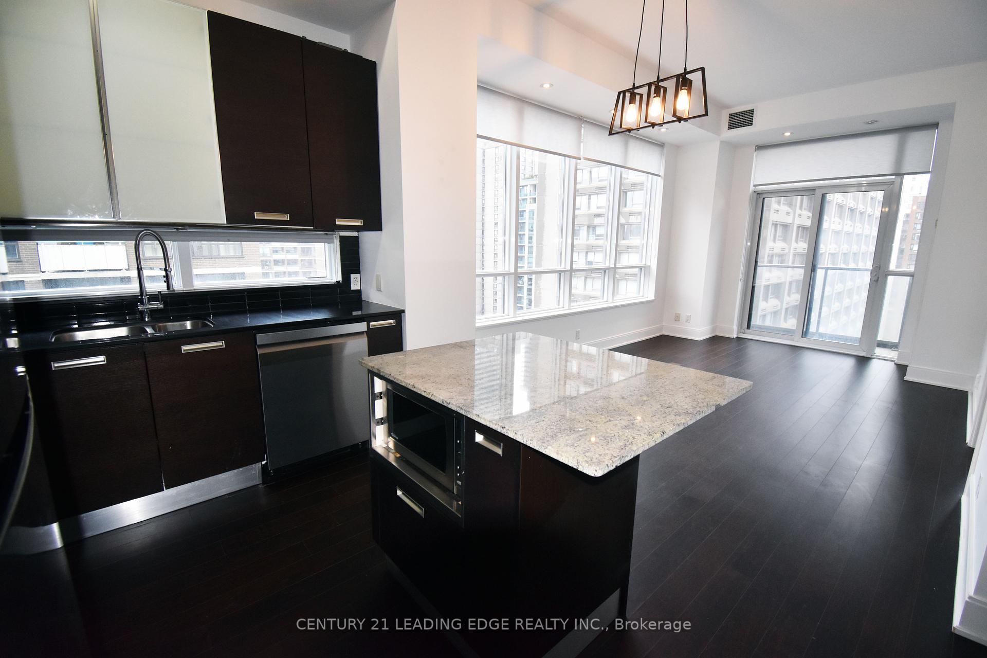 1503 - 21 BALMUTO Street, Toronto, ON M4Y 1W4