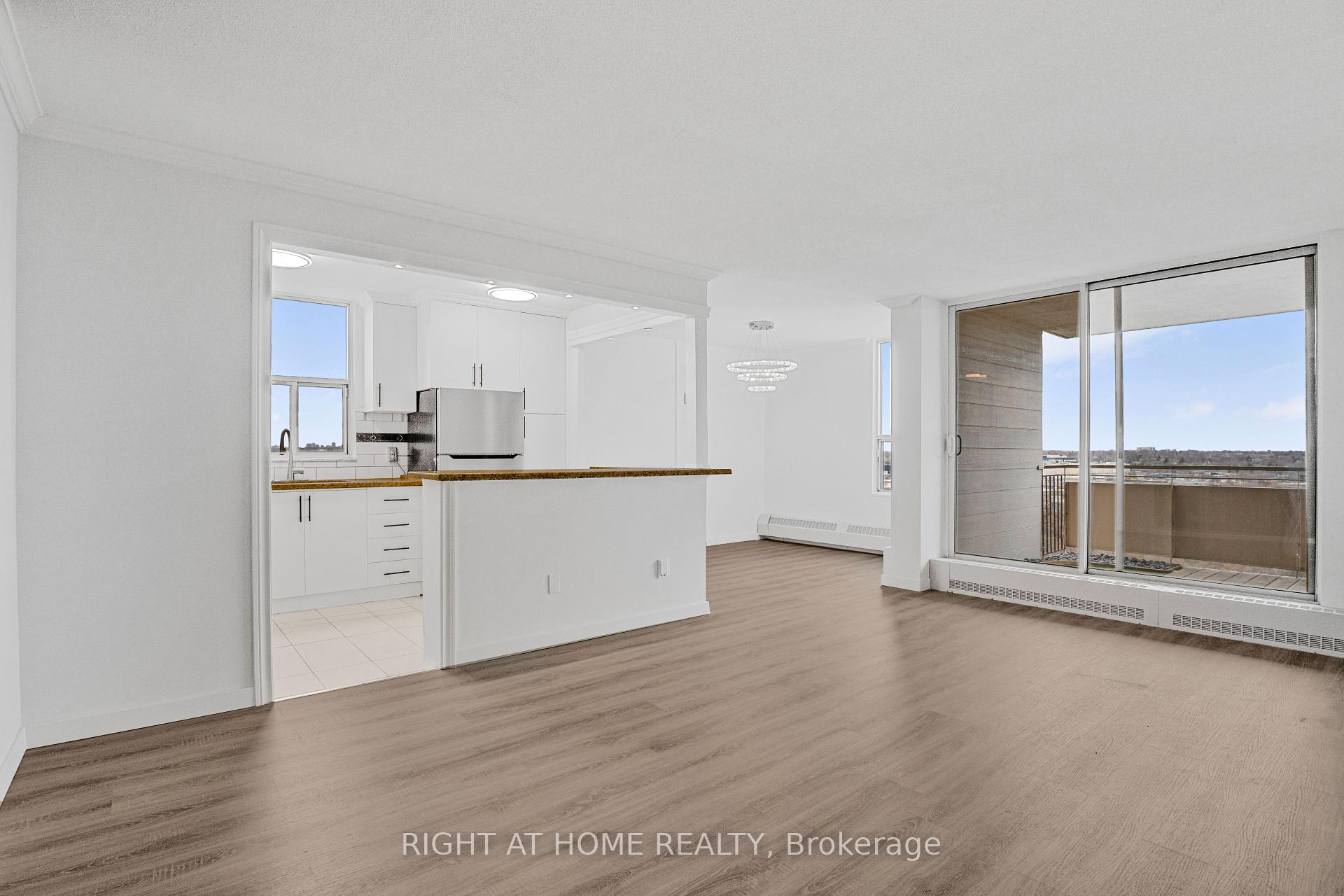 1503 - 60 Pavane Linkway, Toronto, ON M3C 1A2