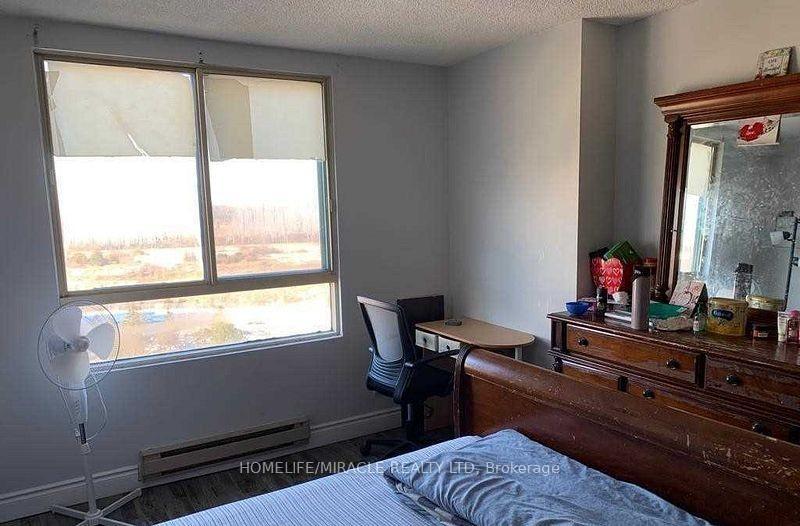 1504 - 41 Markbrook Lane, Toronto, ON M9V 5E6