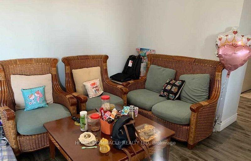 1504 - 41 Markbrook Lane, Toronto, ON M9V 5E6