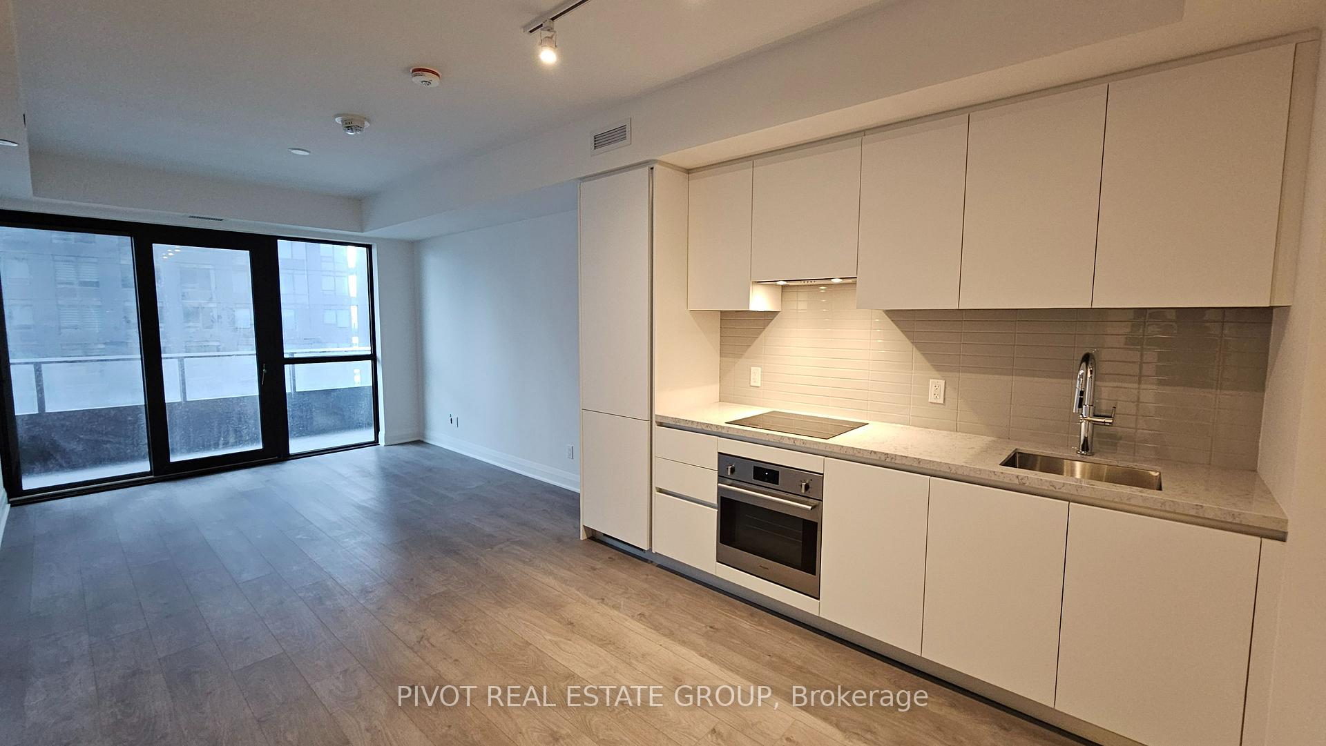 1505 - 2 Erskine Road, Mississauga, ON L5B 0S1