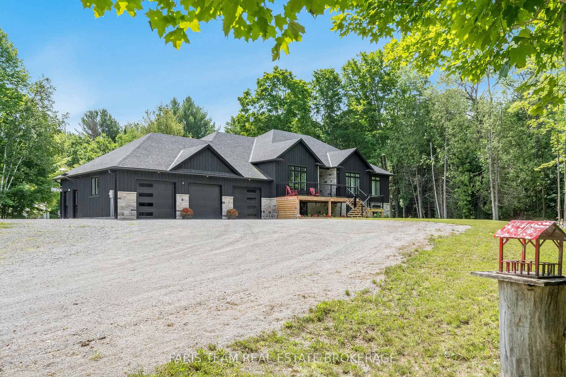 151 Mount Saint Louis Road E, Oro-Medonte, ON L0K 1E0