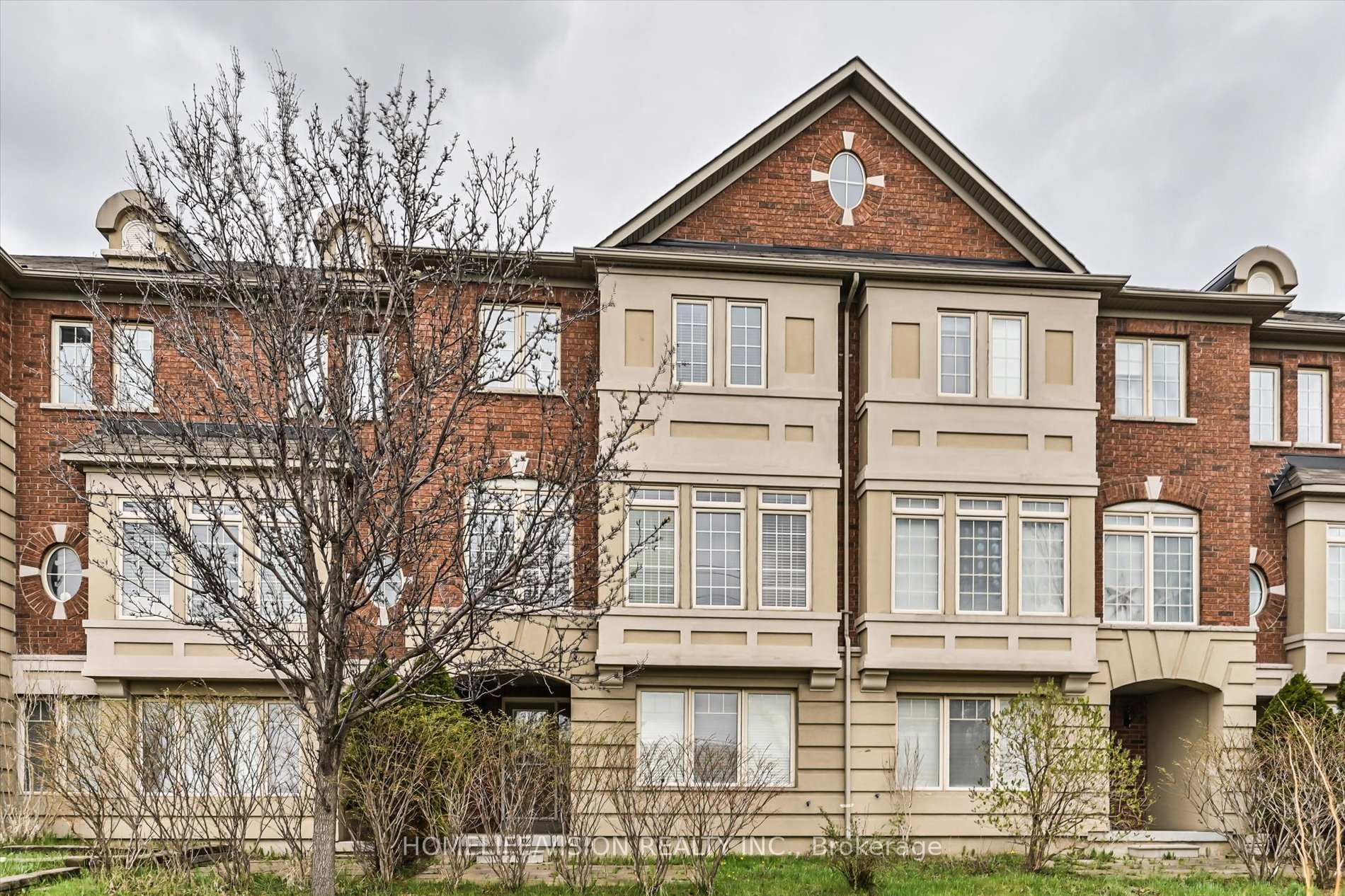 151 Zokol Drive, Aurora, ON L4G 0C4