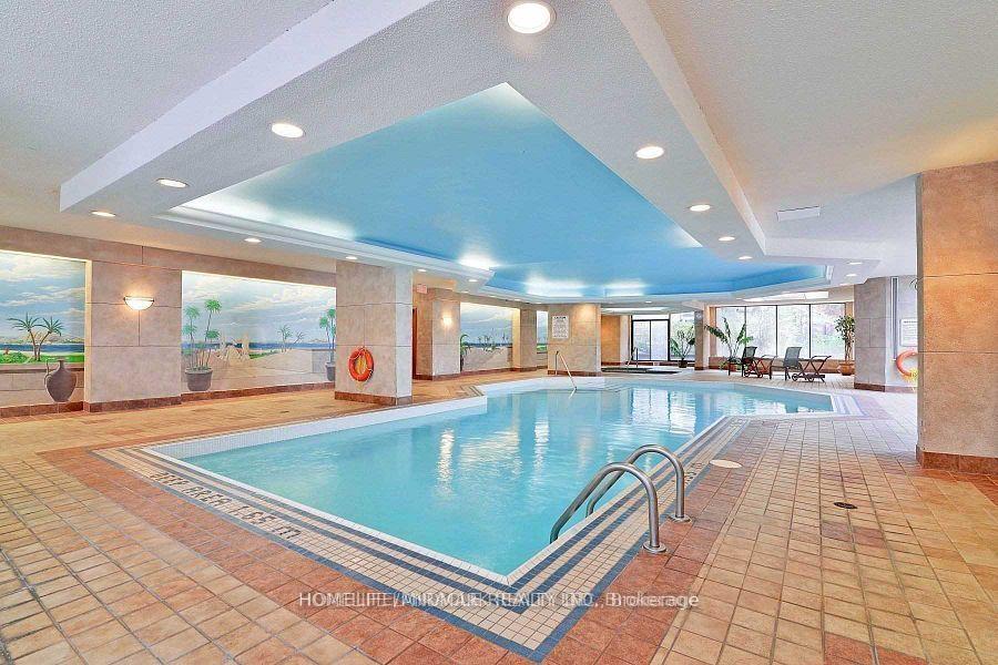 1510 - 633 Bay Street, Toronto, ON M5G 2G4