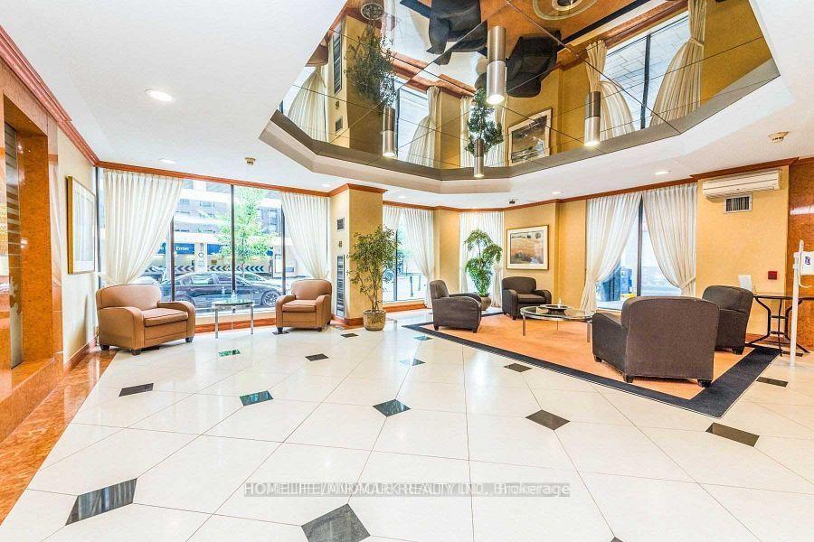 1510 - 633 Bay Street, Toronto, ON M5G 2G4