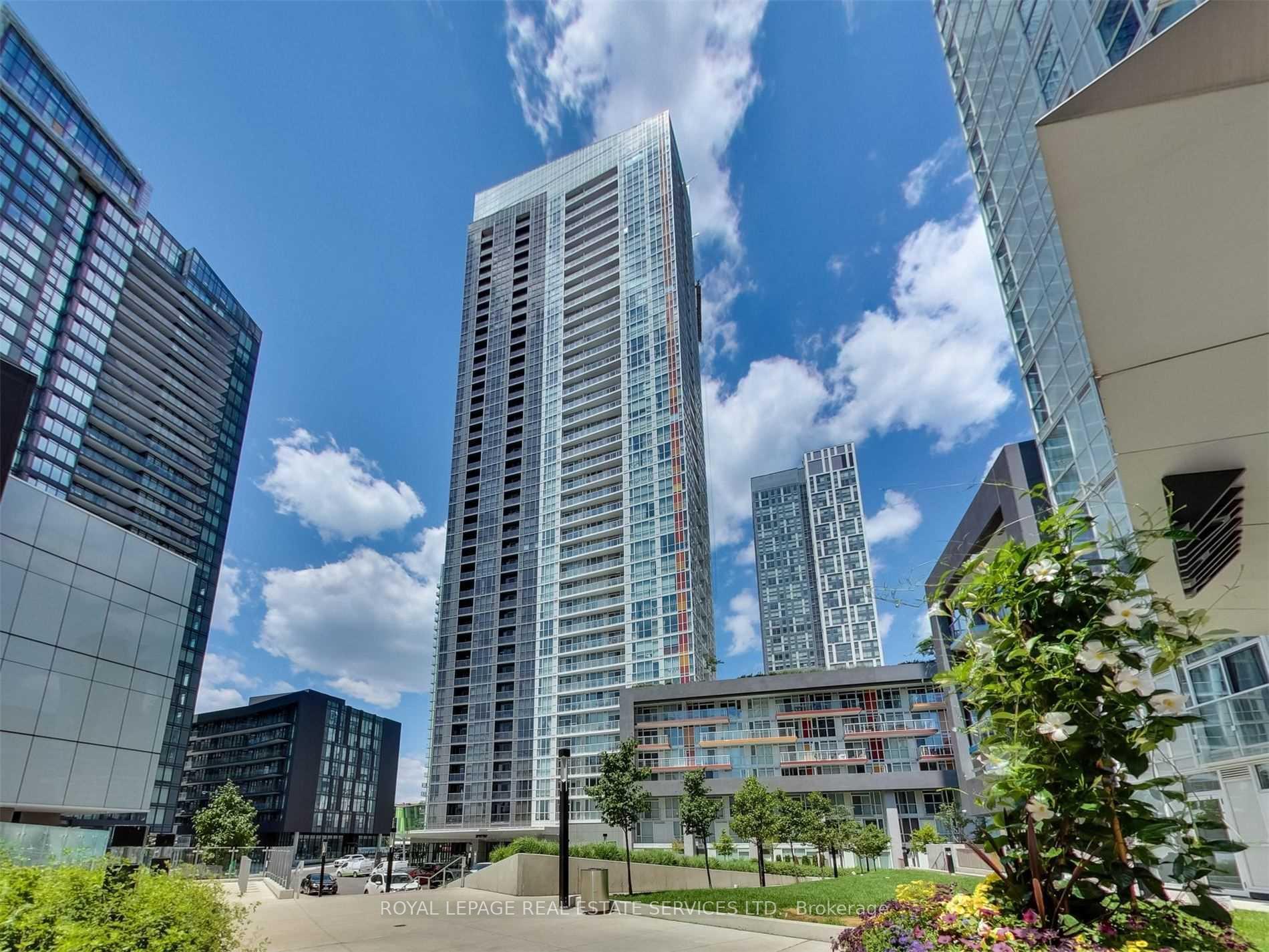 1511 - 85 Queens Wharf Road, Toronto, ON M5V 0J9