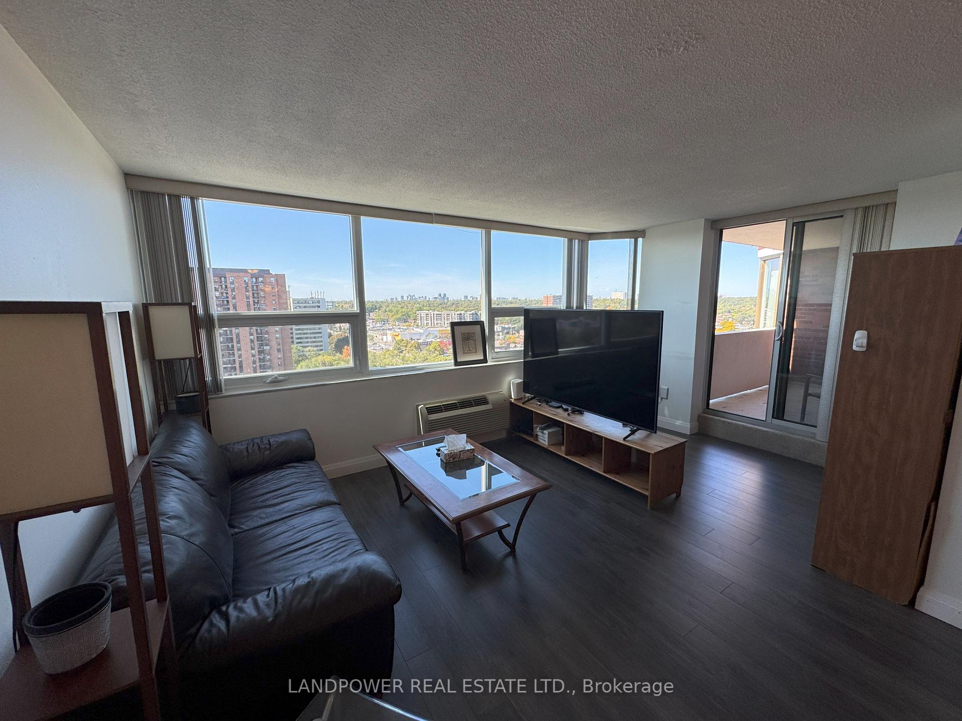 1406 - 121 Ling Road, Toronto, ON M1E 4Y2