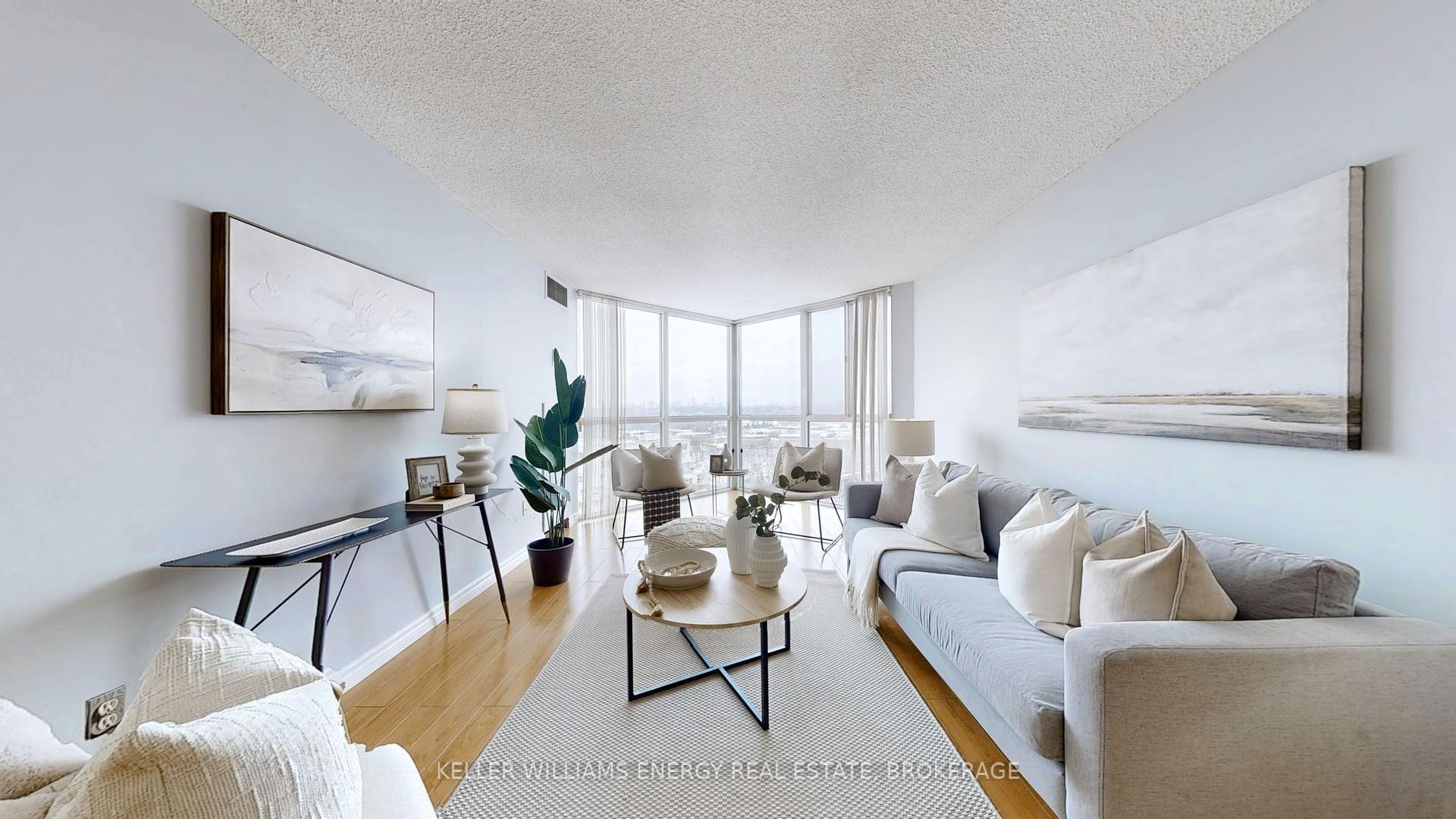 1512 - 7 Concorde Place, Toronto, ON M3C 3N4