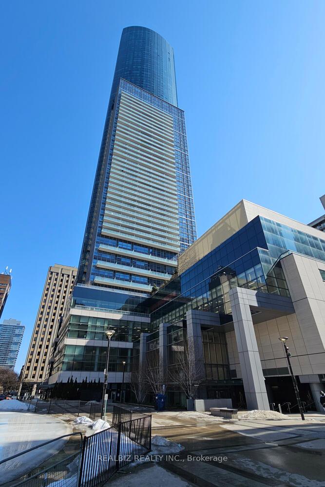 1516 - 386 Yonge Street, Toronto, ON M5B 0A5
