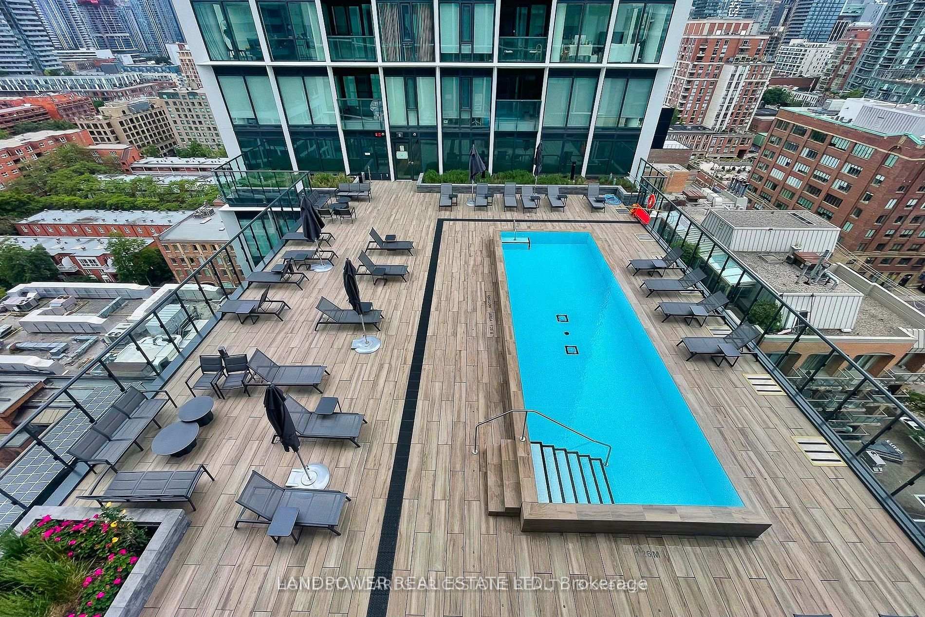 1518 - 158 Front Street E, Toronto, ON M5A 1E5