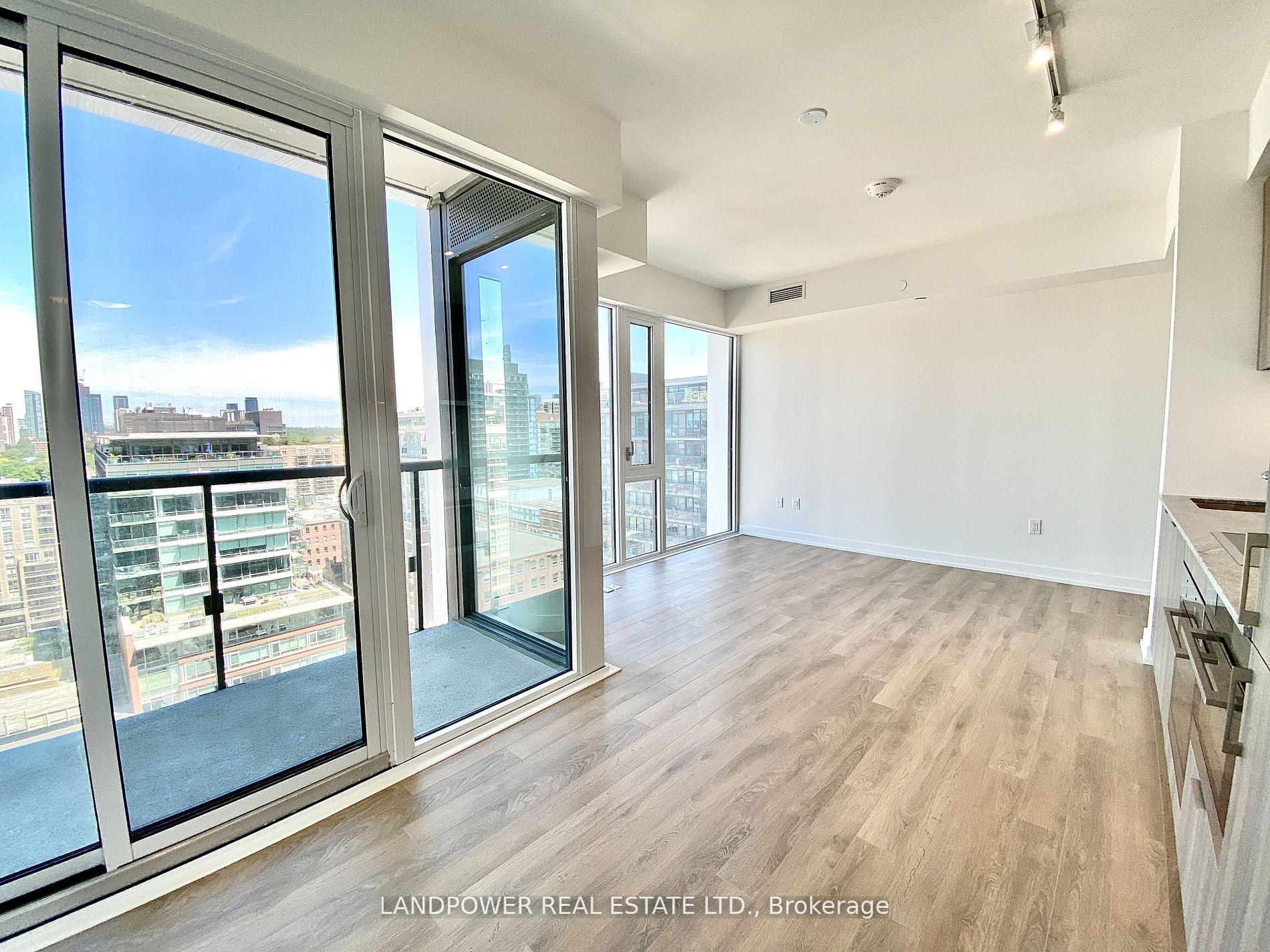 1518 - 158 Front Street E, Toronto, ON M5A 1E5