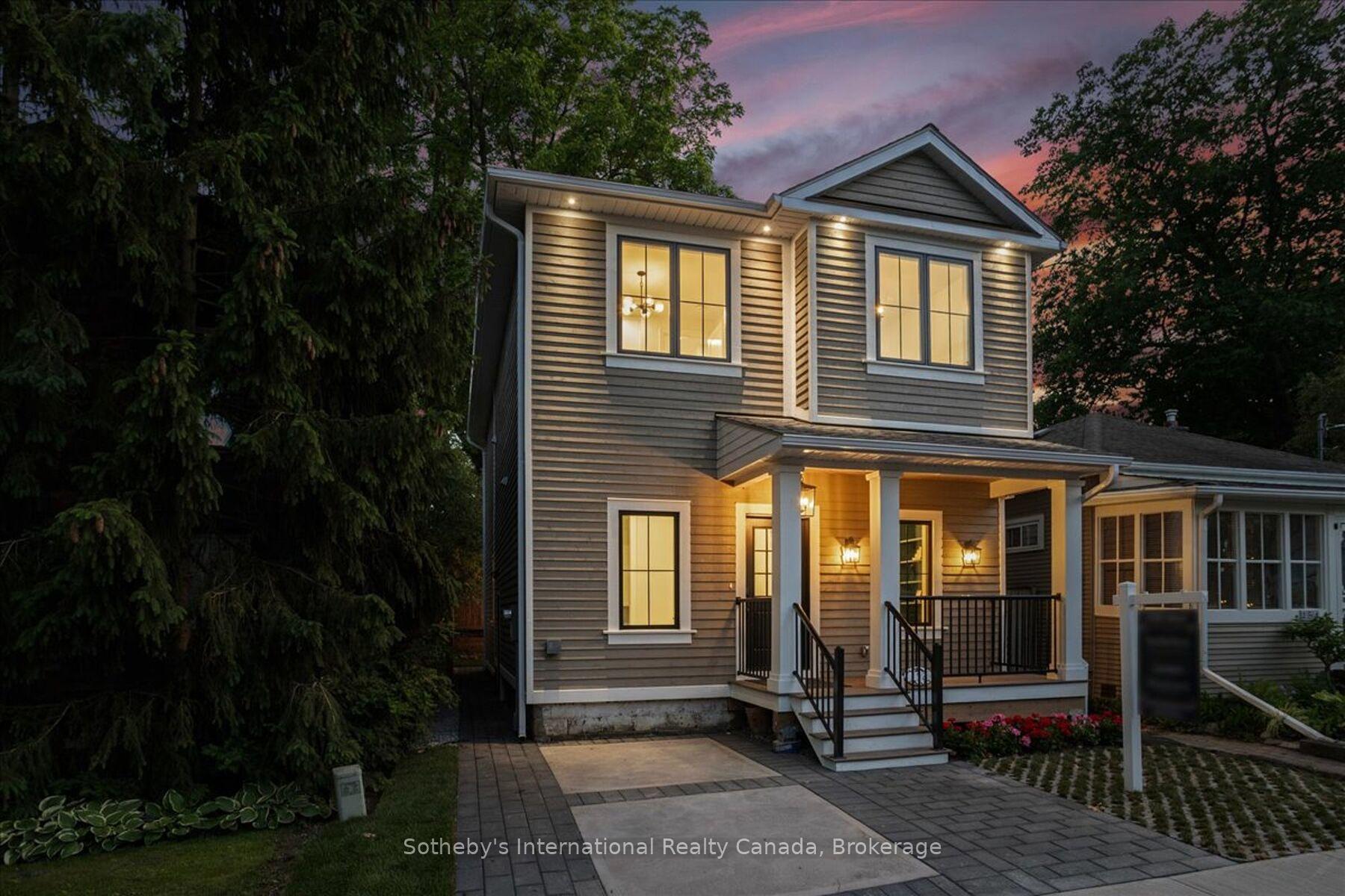 152 CHISHOLM Street, Oakville, ON L6K 3J4