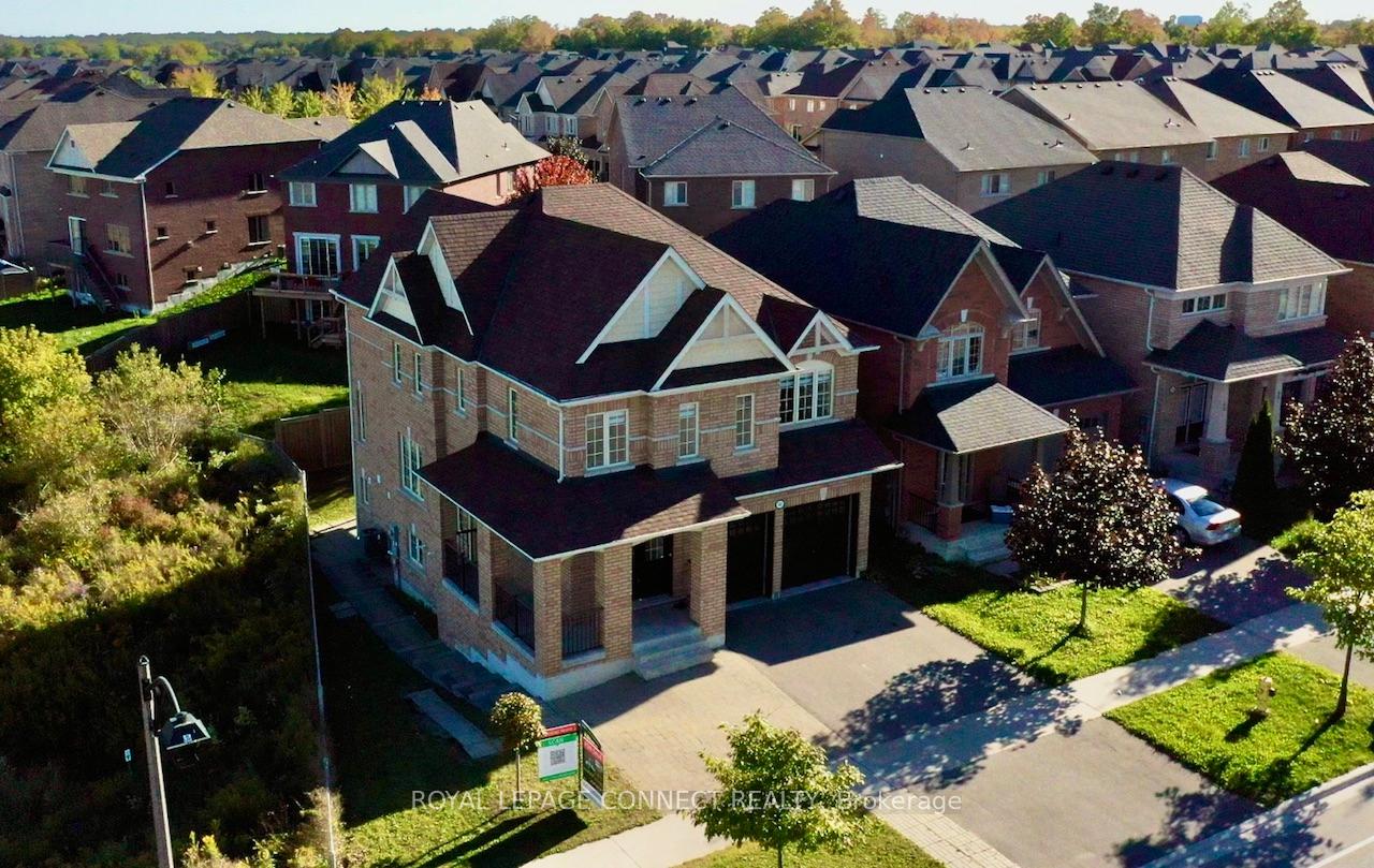 153 Windfields Farm Drive, Oshawa, ON L1L 0K2