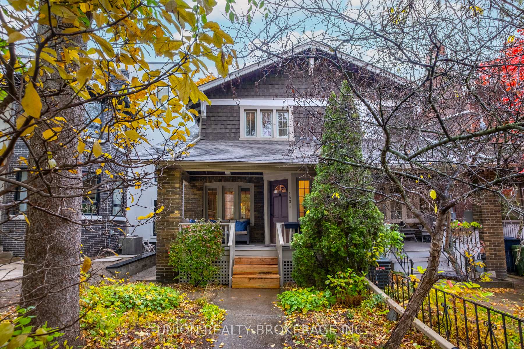 153 Wineva Avenue, Toronto, ON M4E 2T3