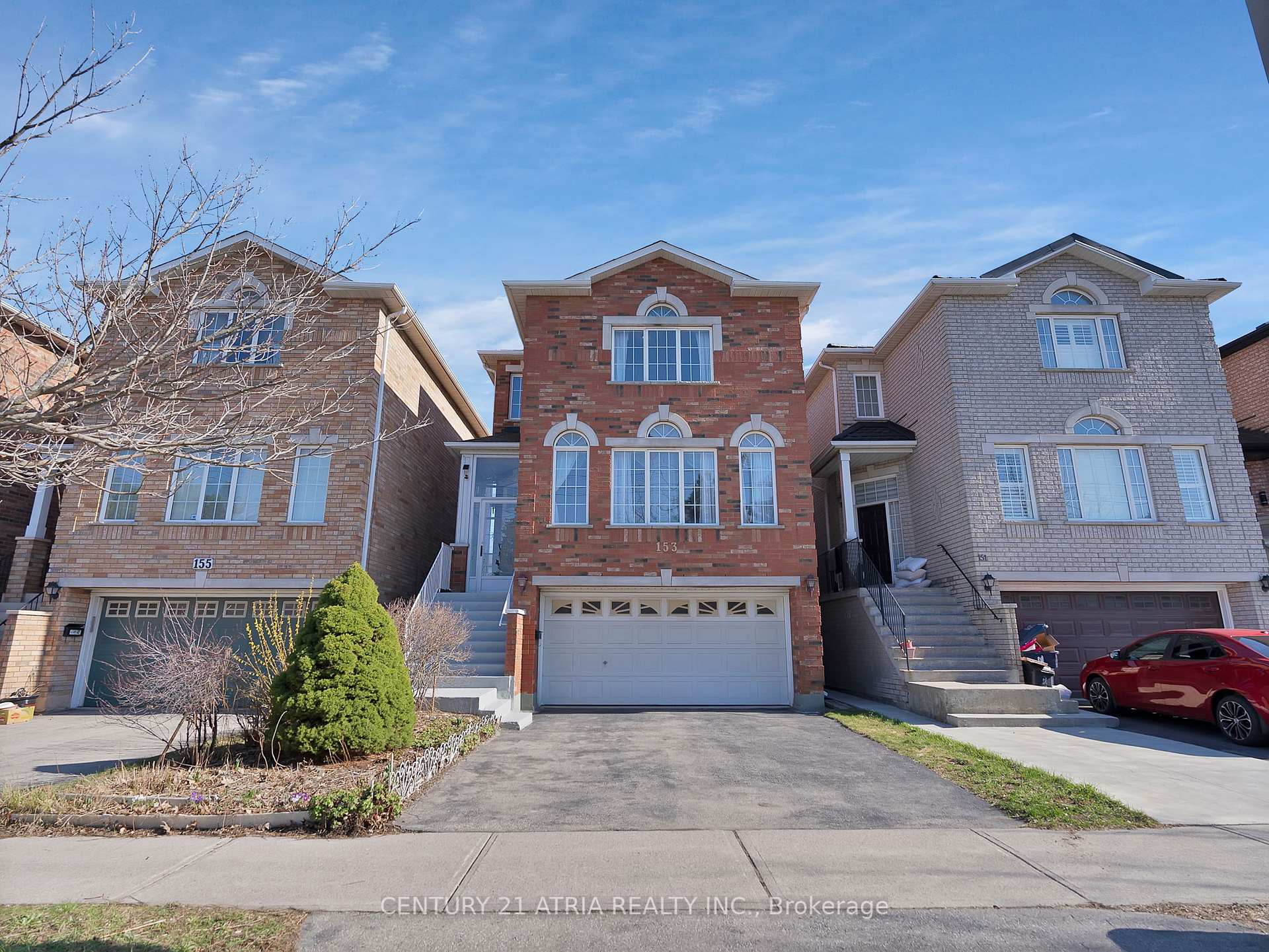 153 Wright Avenue, Toronto, ON M9N 3Z1