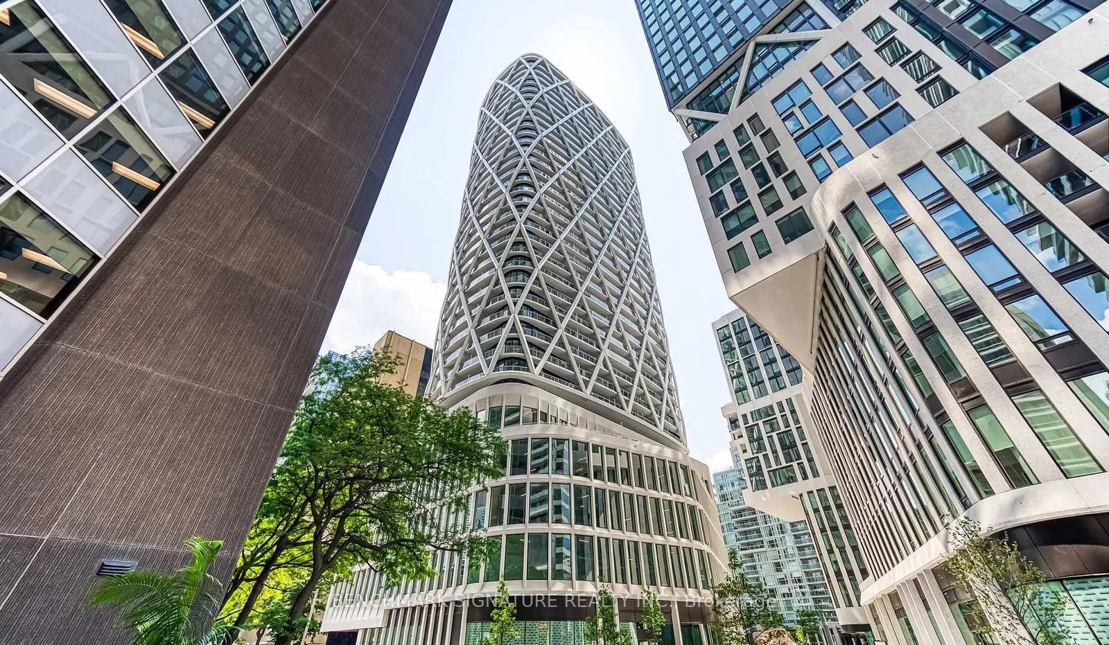 1531 - 230 Simcoe Street, Toronto, ON M5T 0G7