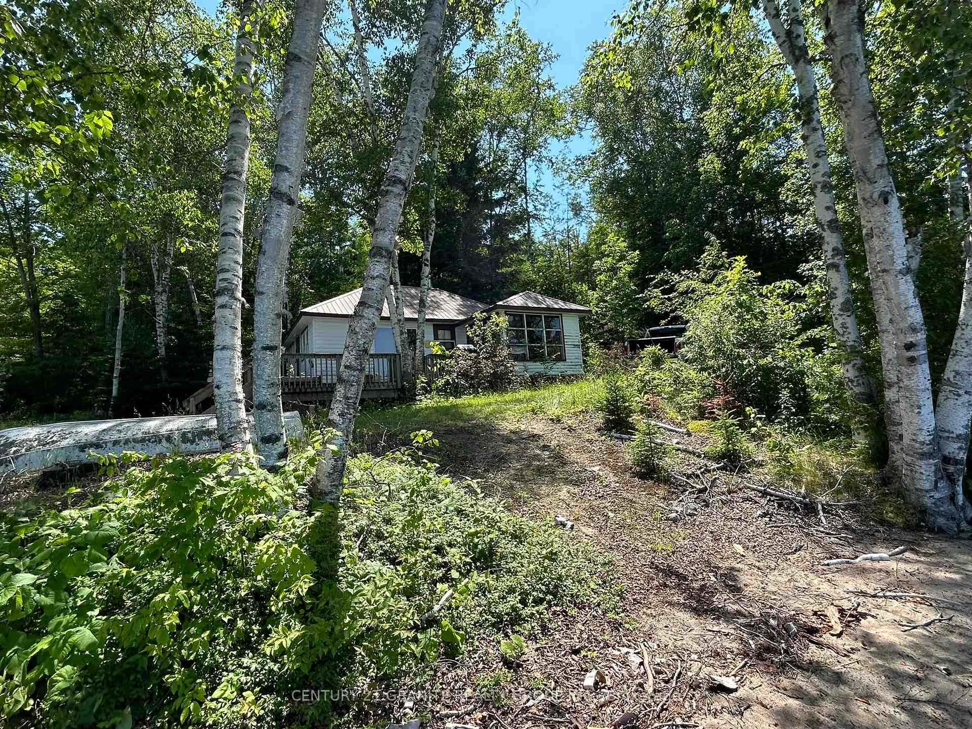1536 Papineau Lake Road, Hastings Highlands, ON K0L 2R0