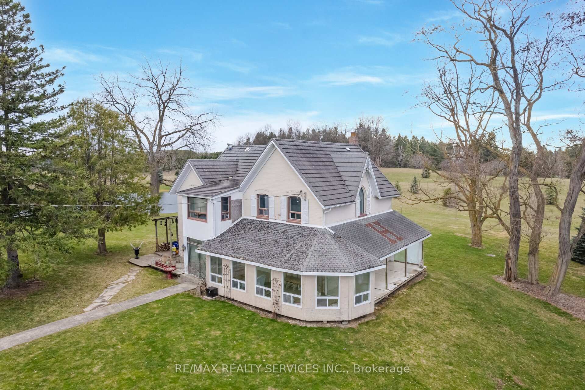 15366 The Gore Road, Caledon, ON L7C 3E4