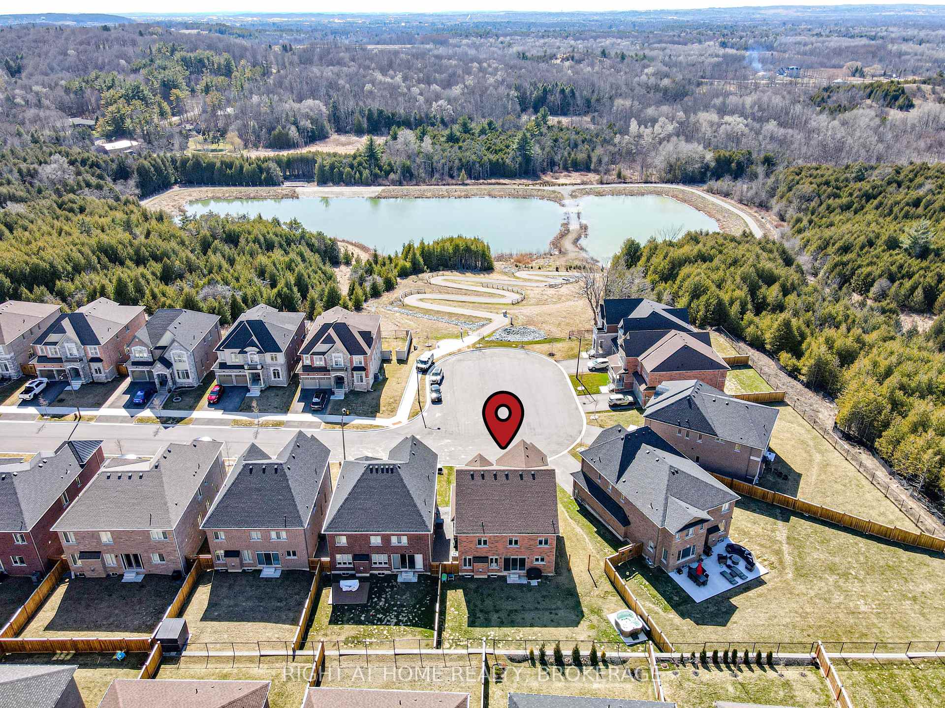 154 Petal Avenue, East Gwillimbury, ON L9N 0C6