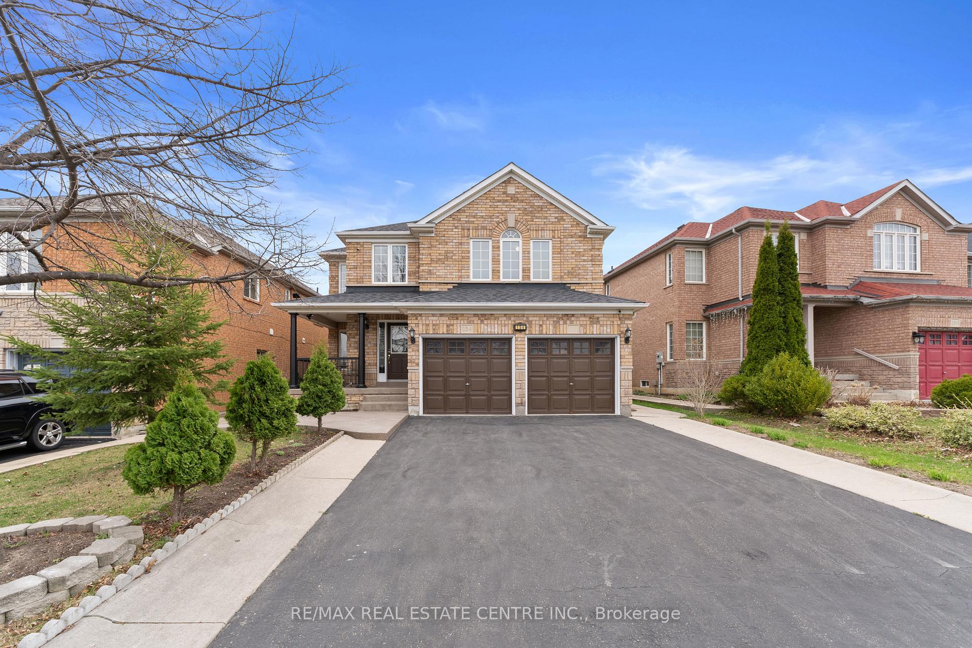 154 Sunny Meadow Boulevard, Brampton, ON L6R 2Z2