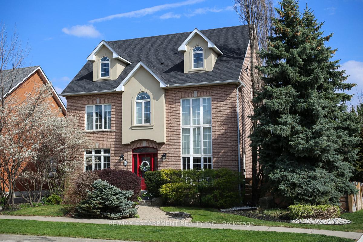 154 Westchester Road, Oakville, ON L6H 6H9