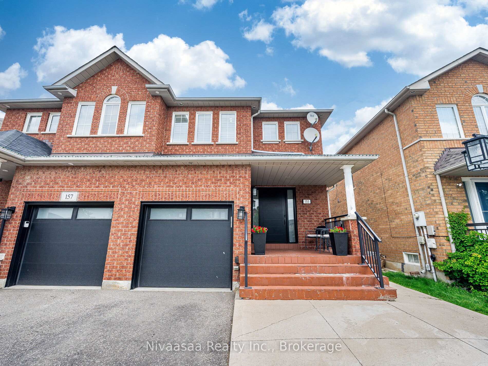 155 Castle Park Boulevard, Vaughan, ON L4H 1X5