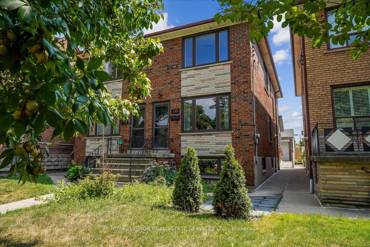 Lower - 155 Hope Street, Toronto, ON M6E 1K4