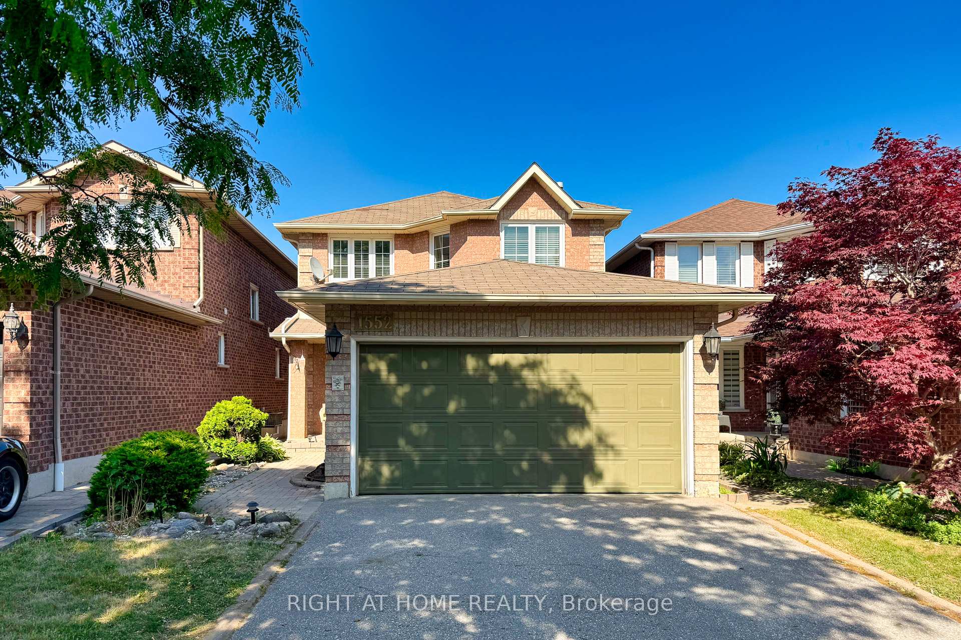 1552 Otonabee Drive, Pickering, ON L1V 6T6