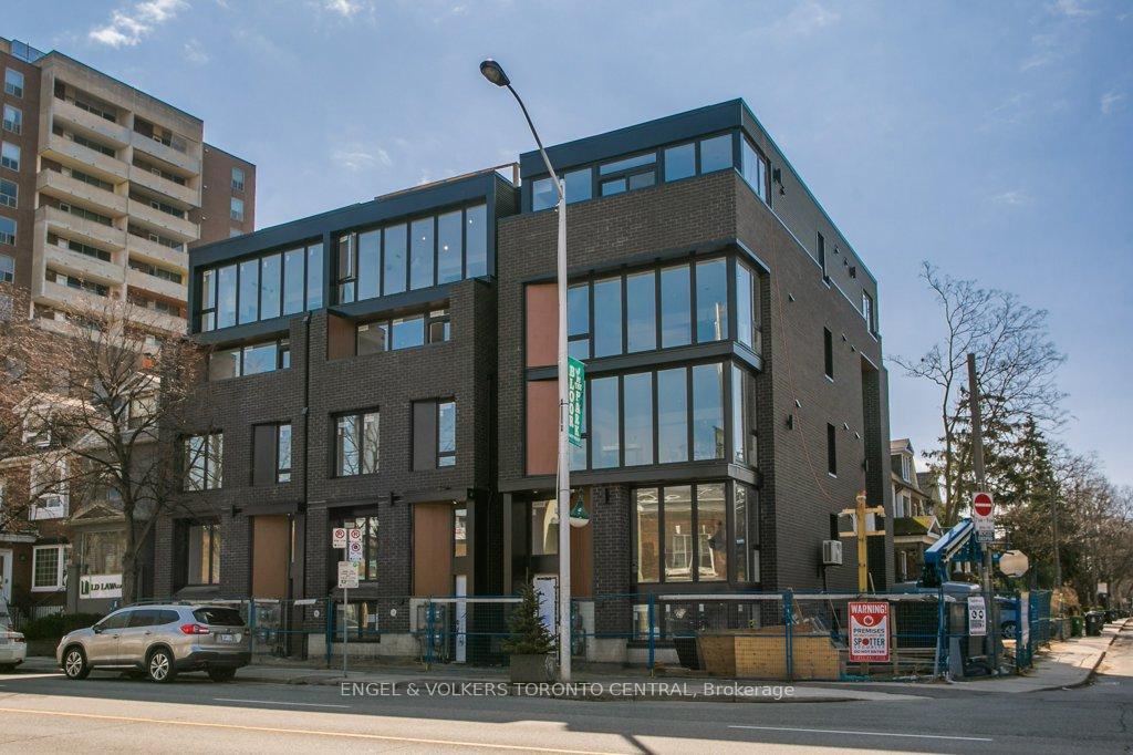 6 - 1553 Bloor Street W, Toronto, ON M6P 1A5