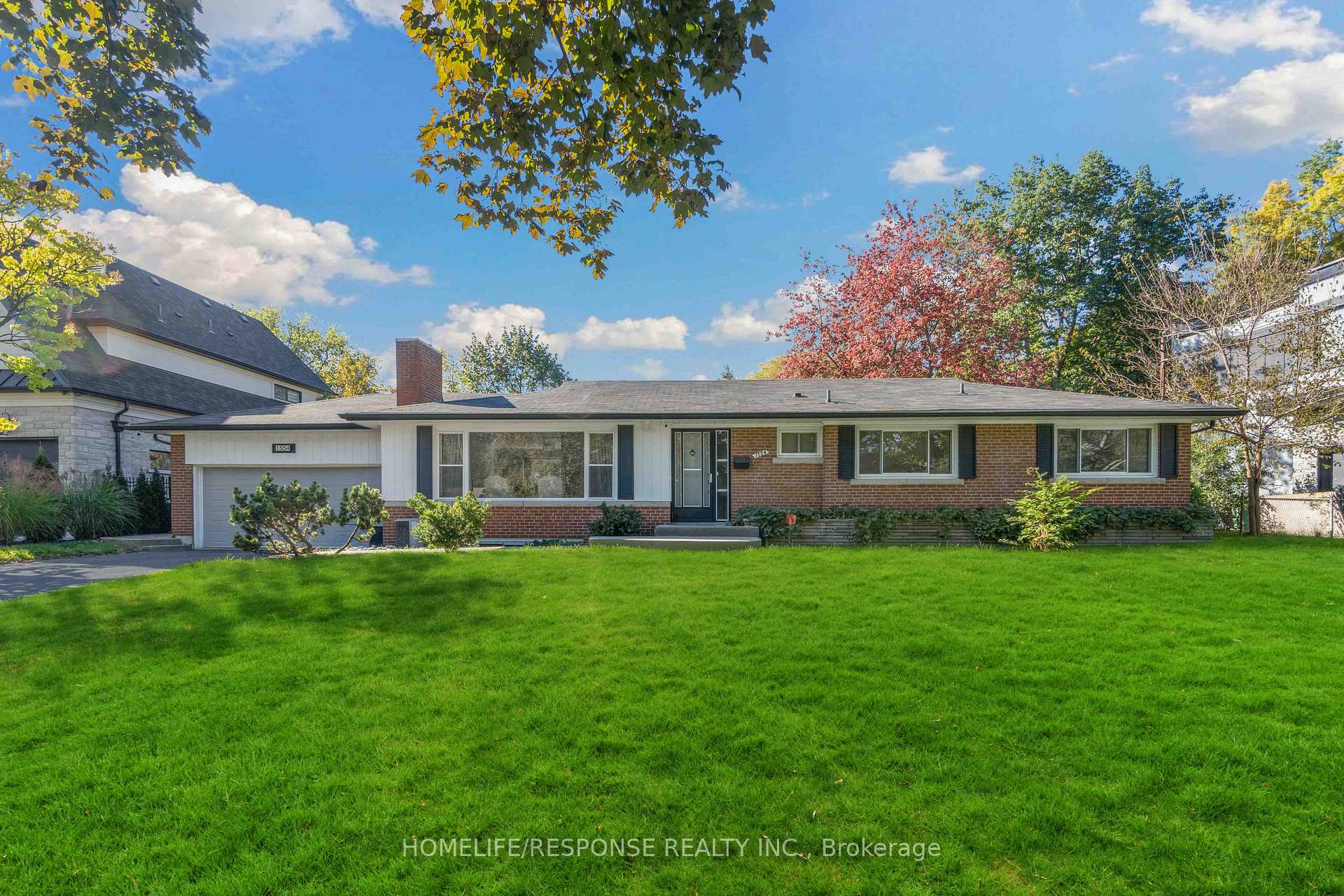 1554 Lochlin Trail, Mississauga, ON L5G 3V7