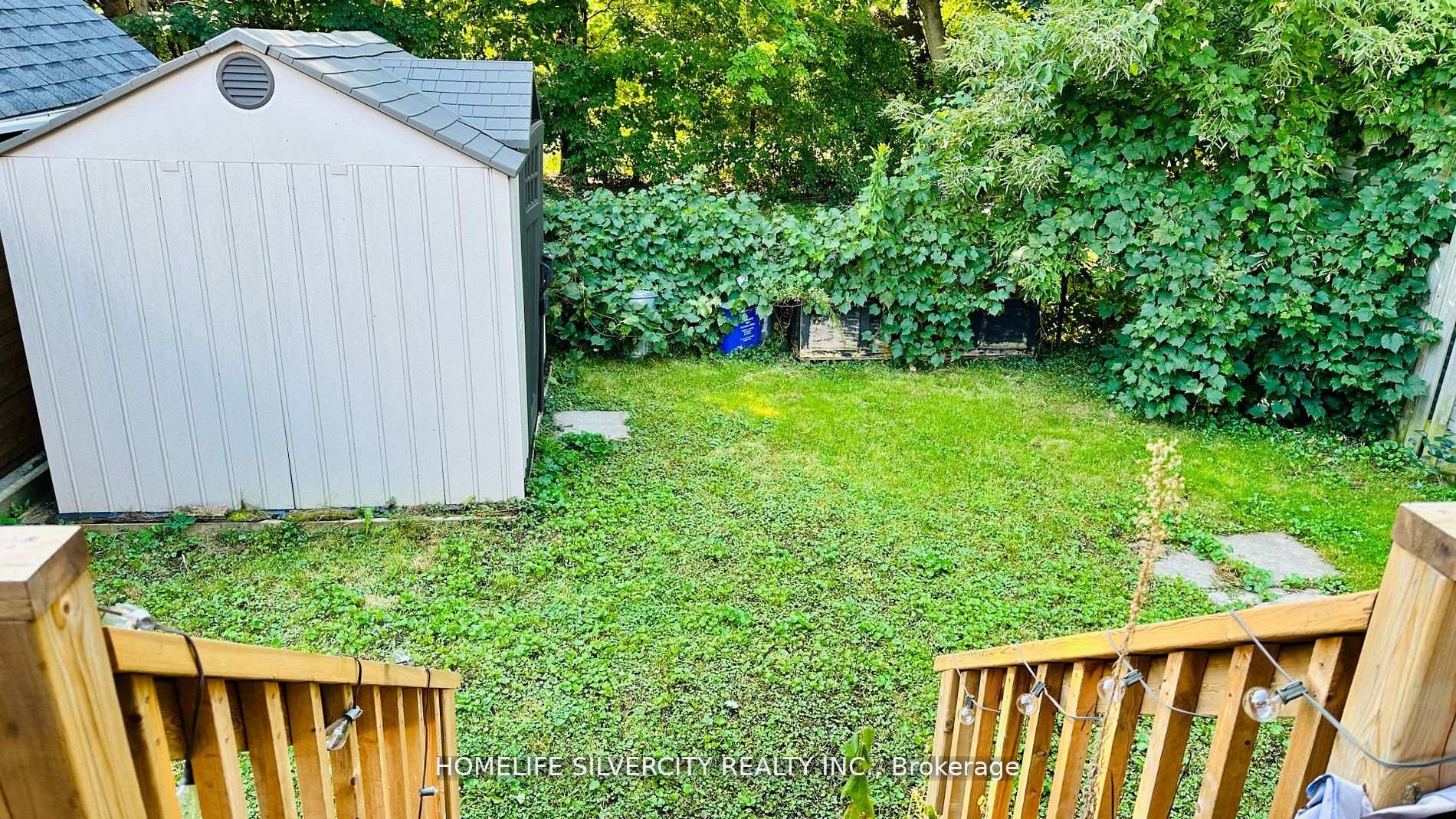 Main Level - 157 Elliott Avenue N, Oshawa, ON L1J 2A9