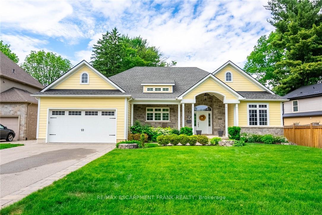 157 Terrence Park Drive, Hamilton, ON L9G 1C6