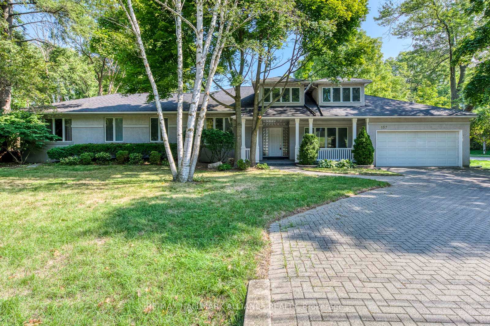157 Trelawn Avenue, Oakville, ON L6J 4R3