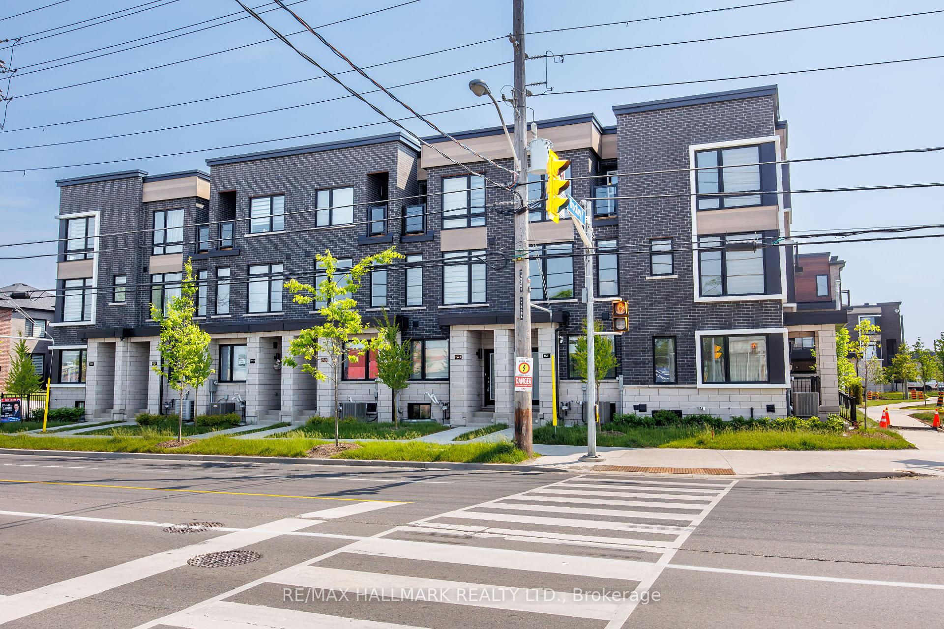 1571 Midland Avenue, Toronto, ON M1P 3C1